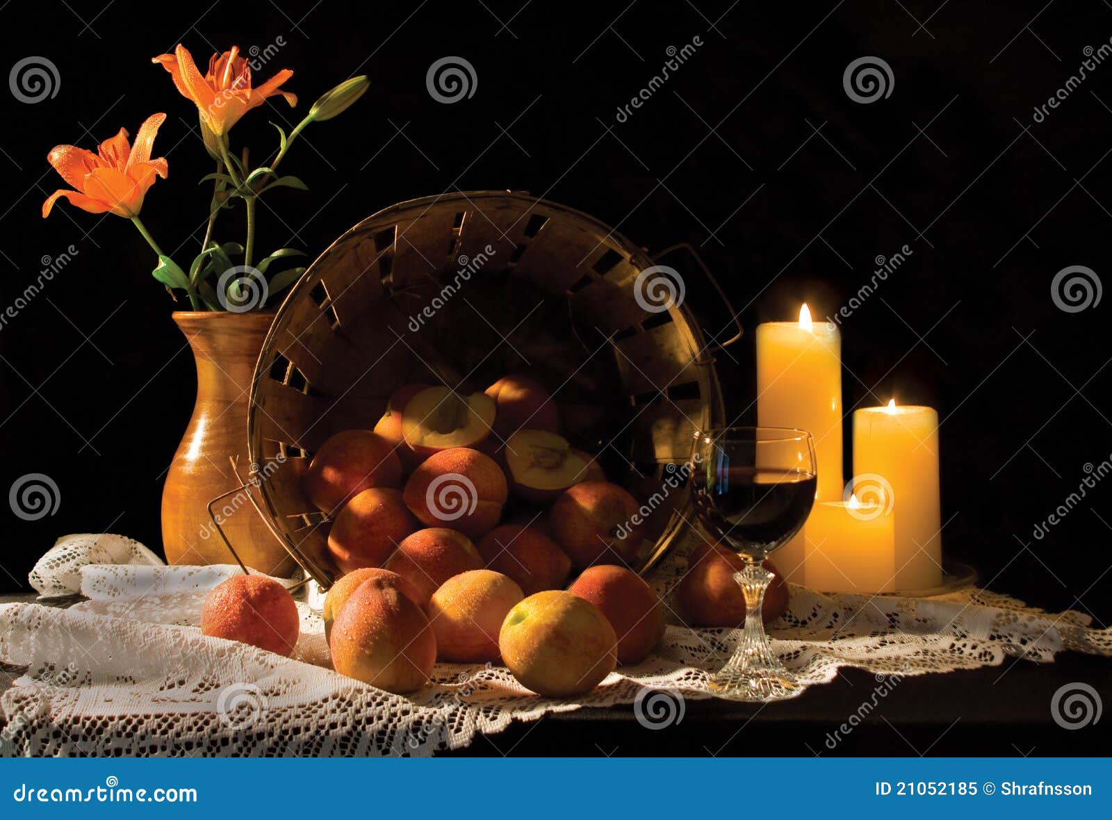 Ruston Peaches stock image. Image of vase, peaches, basket - 21052185