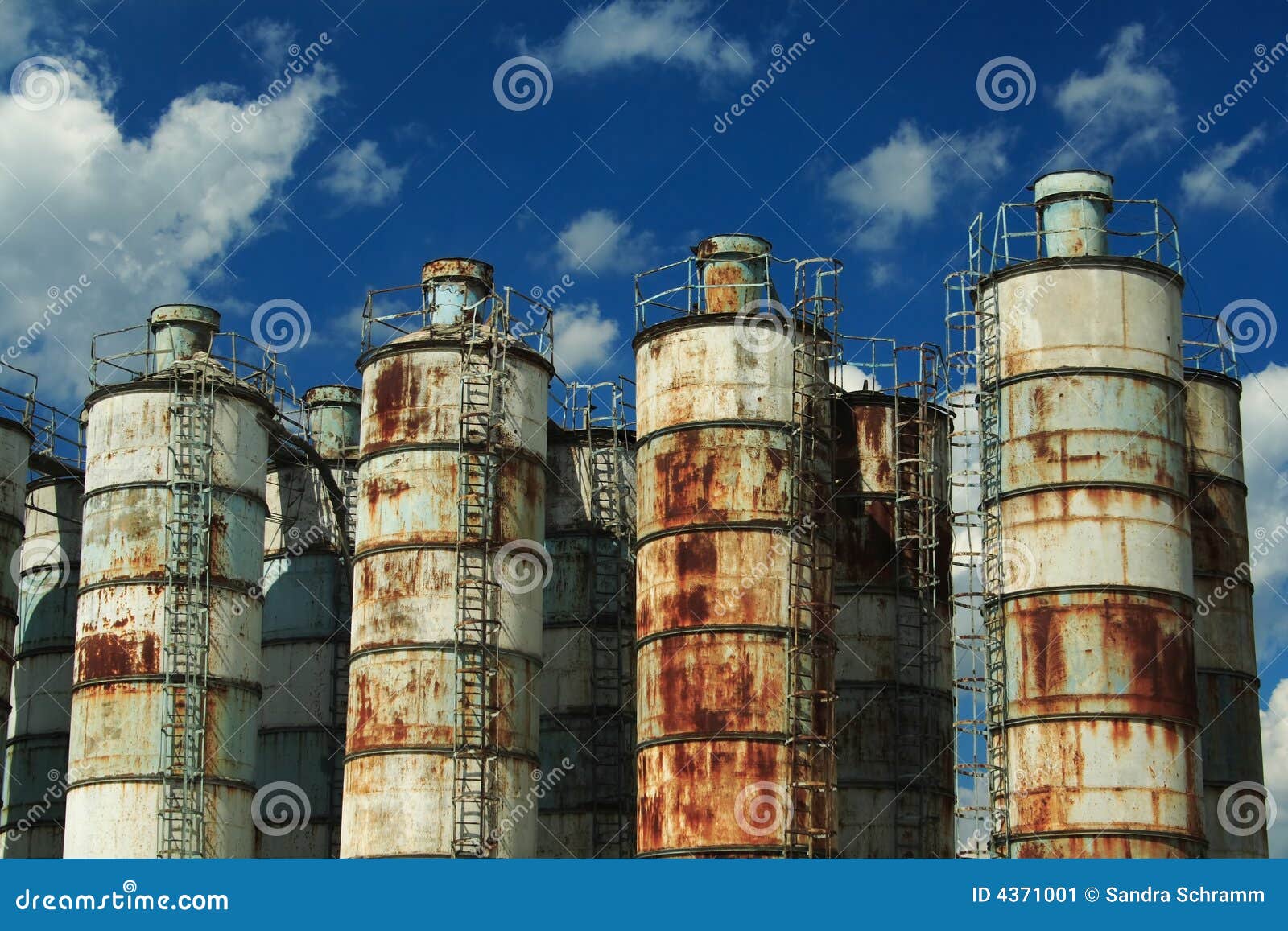 Rusty Abandoned Industrial Site Stock Image - Image of tower, blue: 4371001