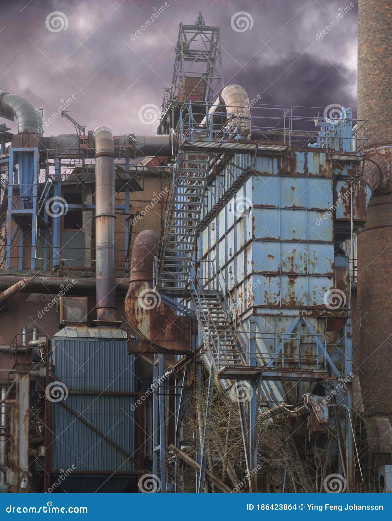 Rusty Abandoned Obsolete Factory Stock Photo - Image of abandoned, dark ...