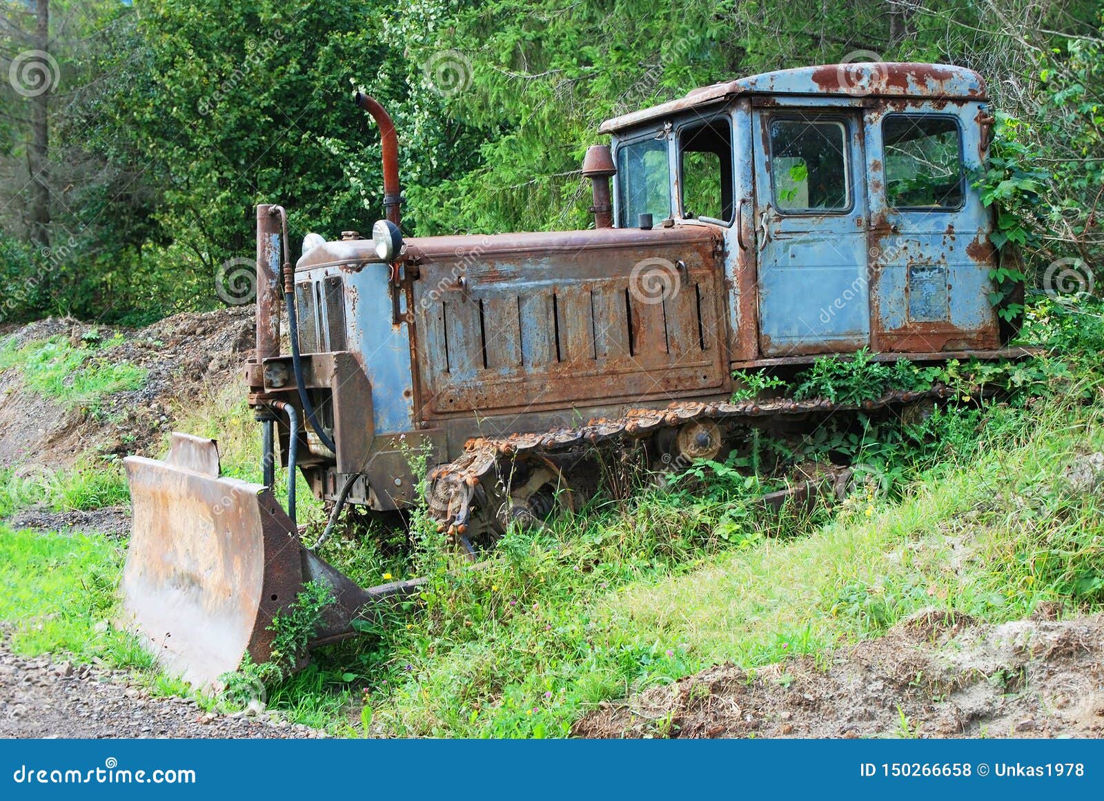Rusty abandoned tractor stock photo. Image of agriculture - 150266658