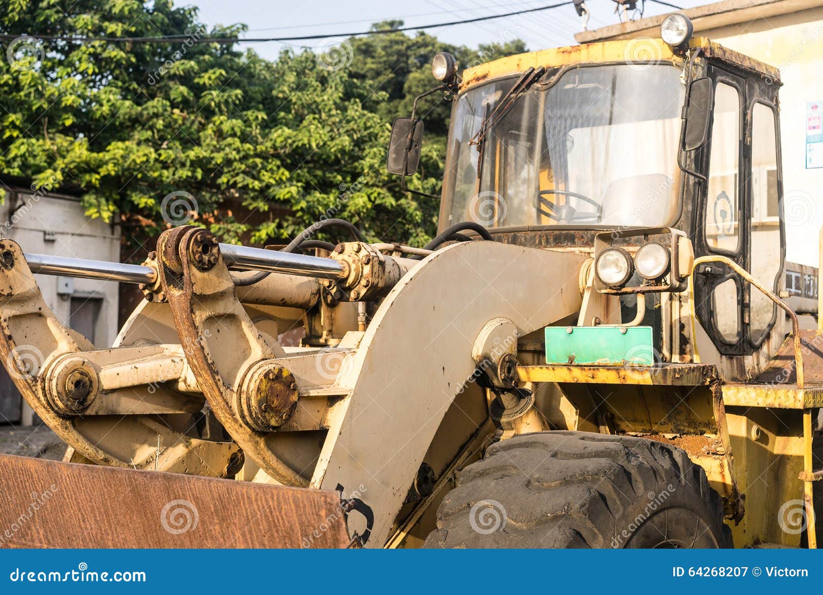 Rusty bulldozer stock image. Image of aged, rustic, automobile - 64268207