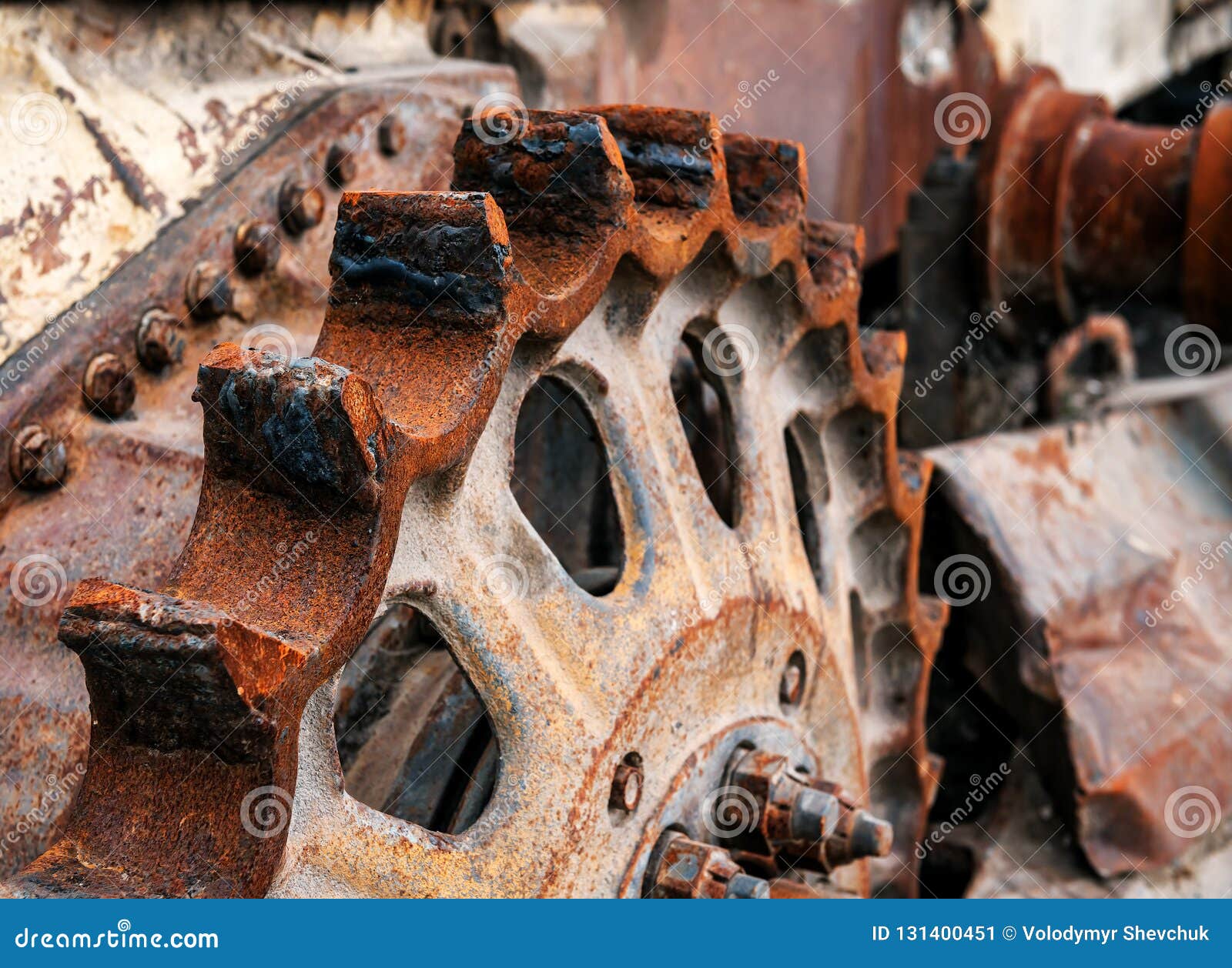 Rusty Bulldozer Tractor Gear Stock Image - Image of closeup, roller ...