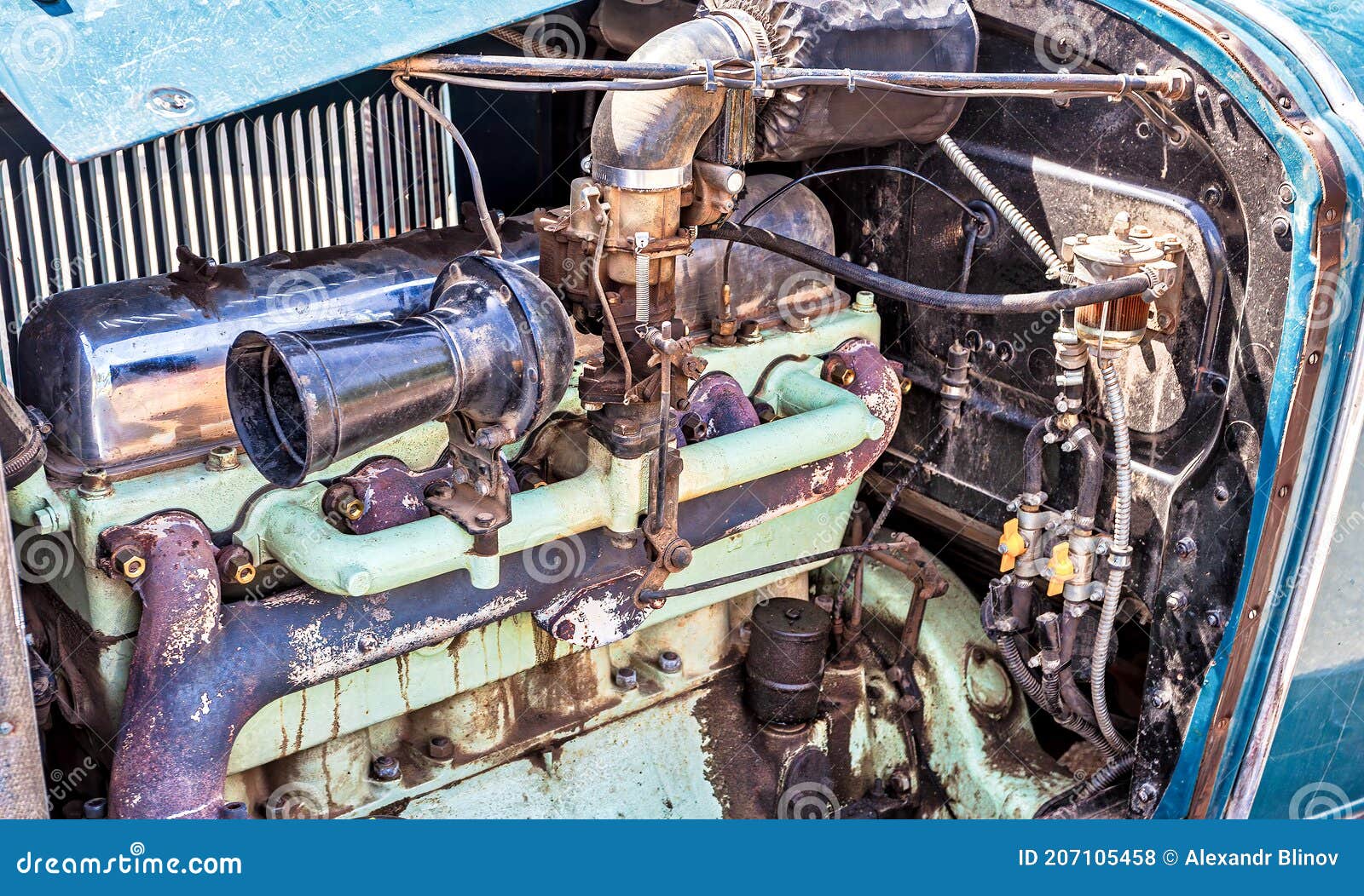 Rusty Car Engine of Retro Vehicle Stock Photo - Image of aged, power ...