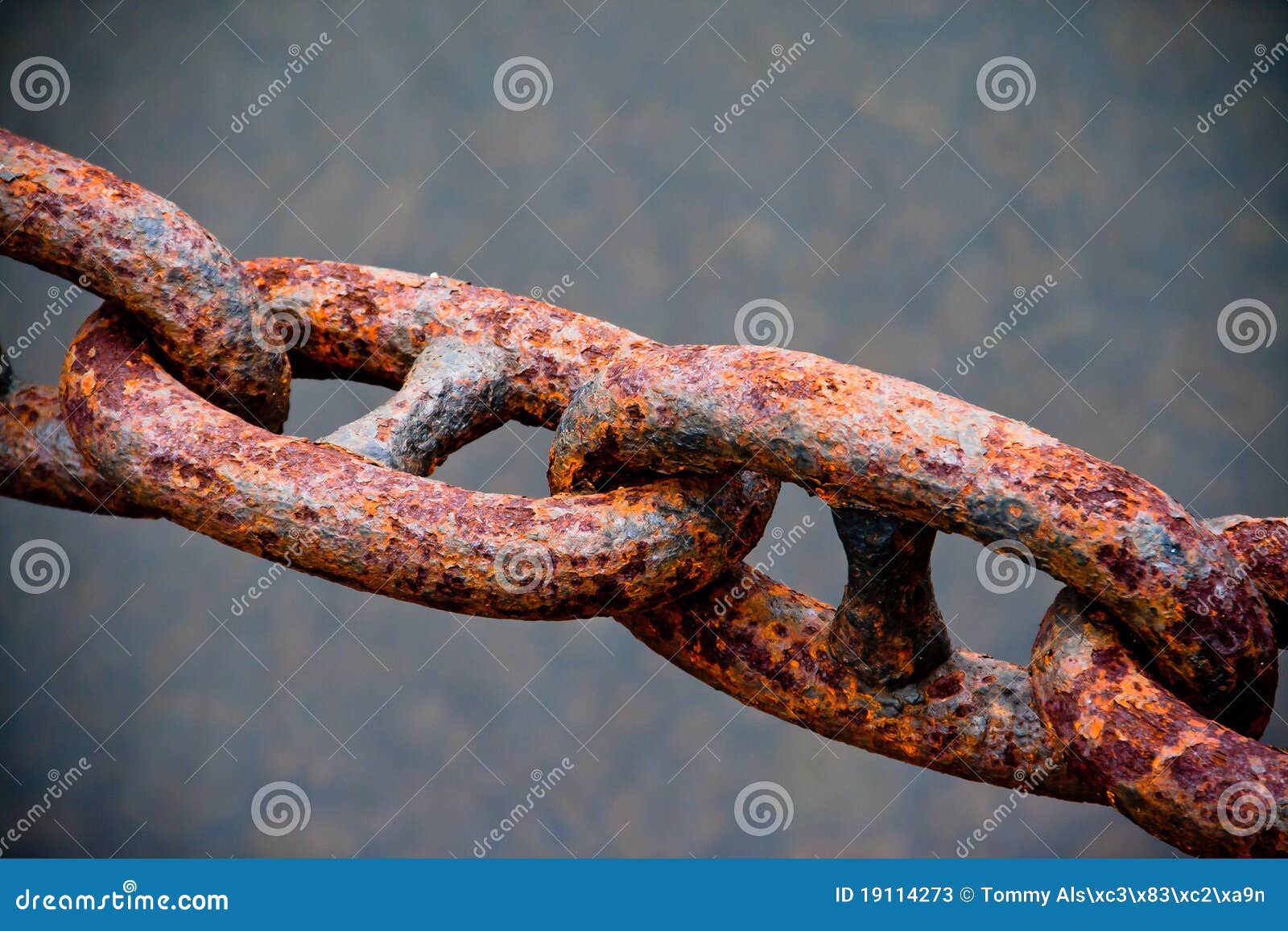 Rusty chain stock image. Image of focus, chain, antique - 19114273