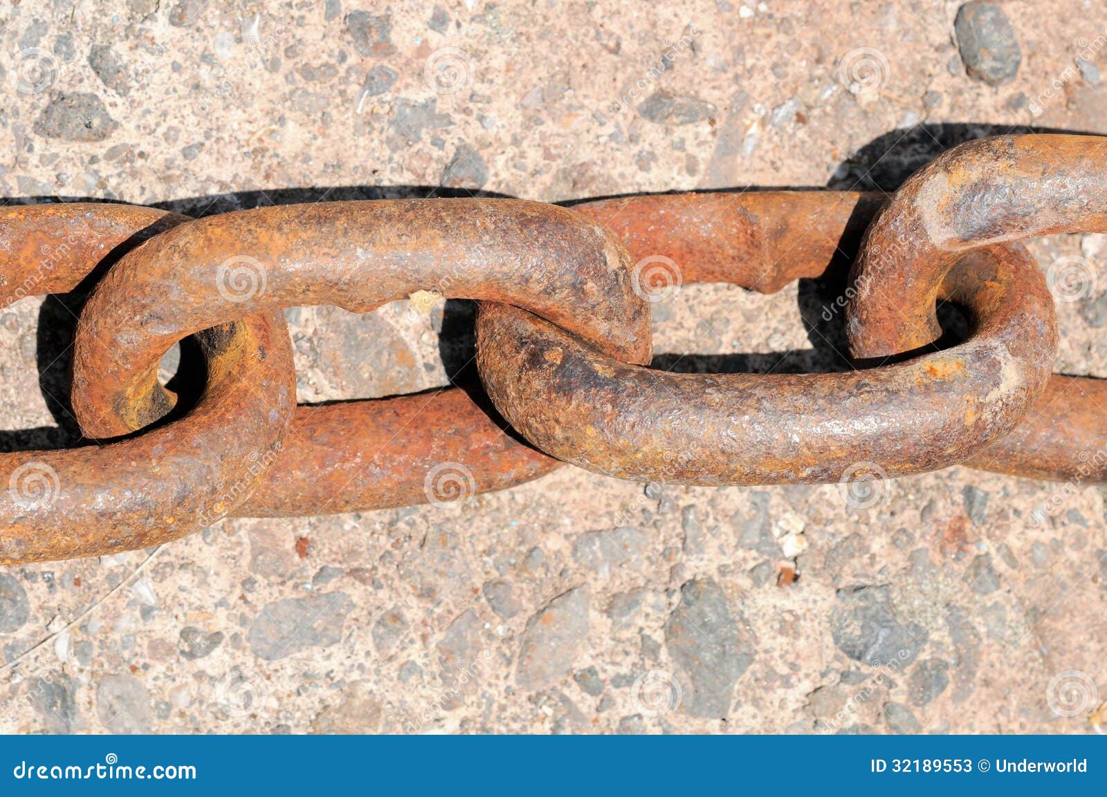 Rusty Chain image stock. Image du abstrait, concept, industriel - 32189553
