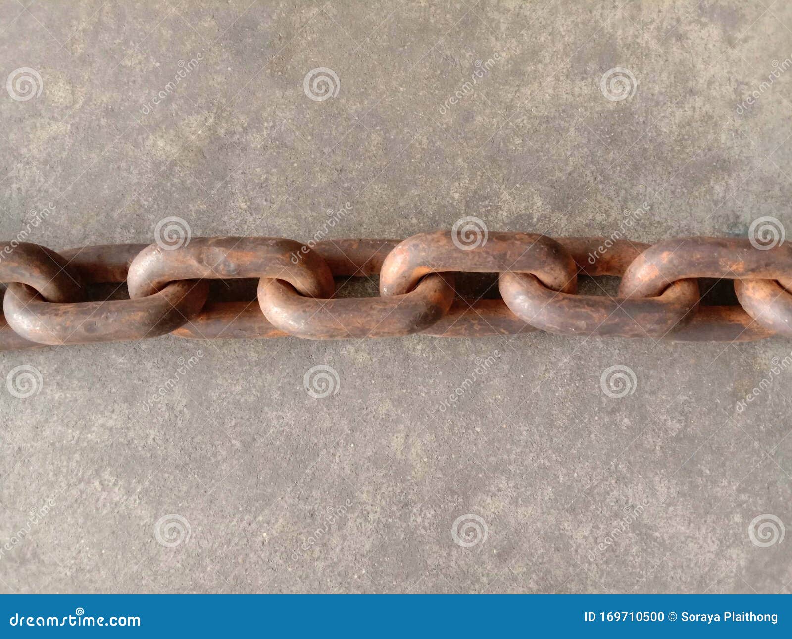 Rusty Chain Link Isolated on Cement Concrete Background Closeup . Stock ...