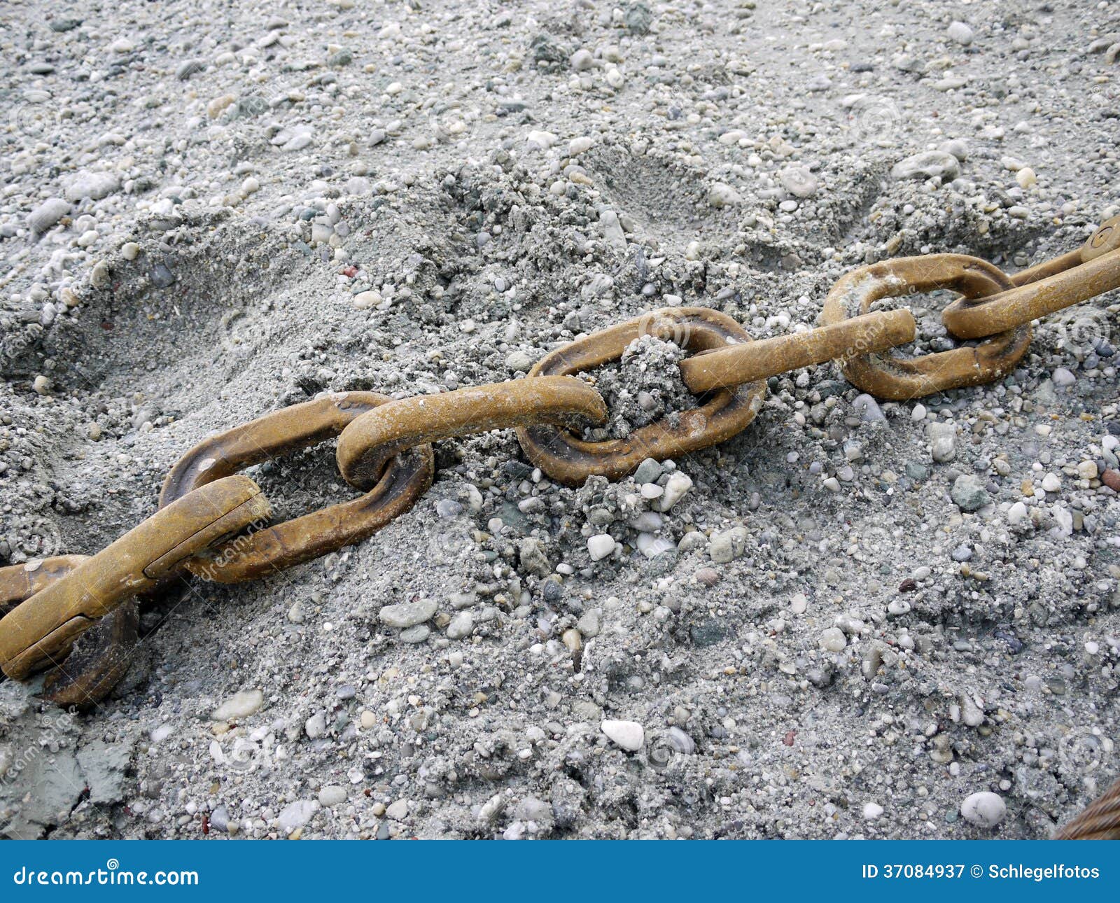 Rusty chain in sand stock image. Image of sailing, anchor - 37084937