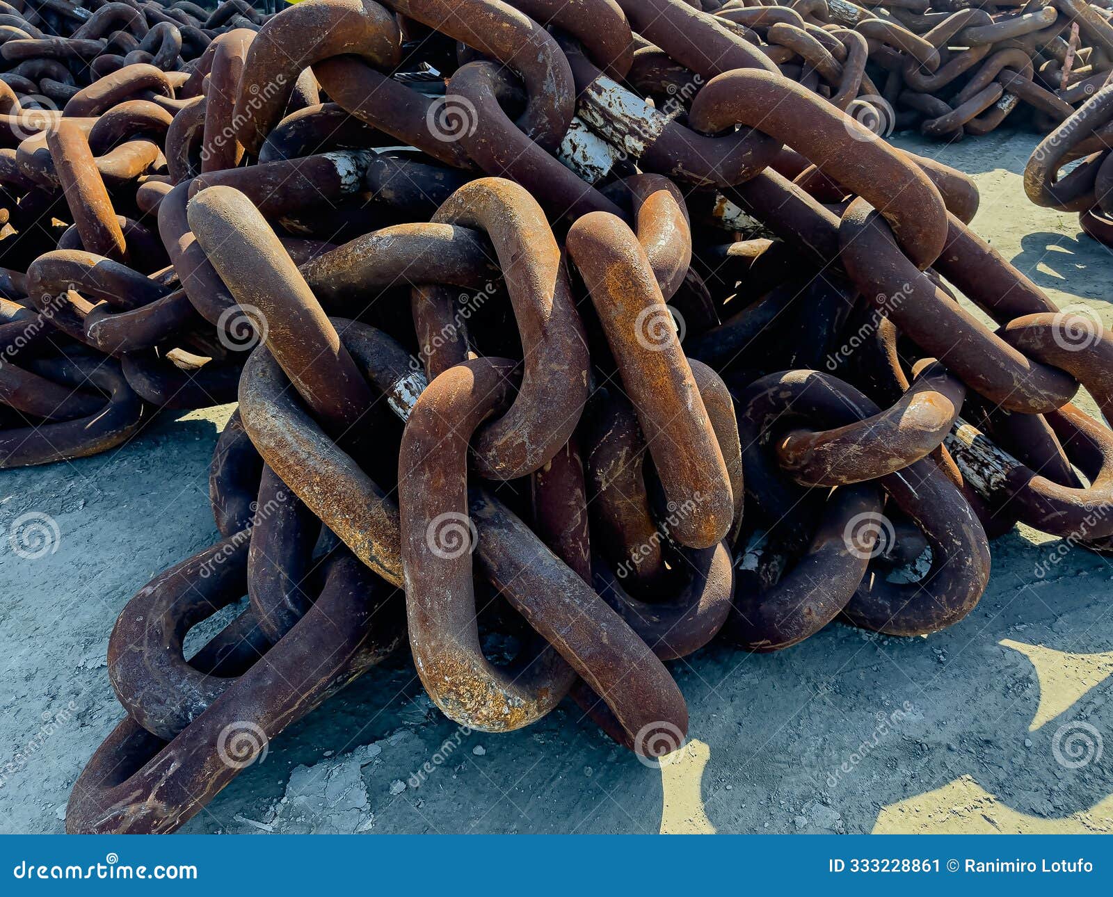 Rusty chains background. stock image. Image of leaf - 333228861