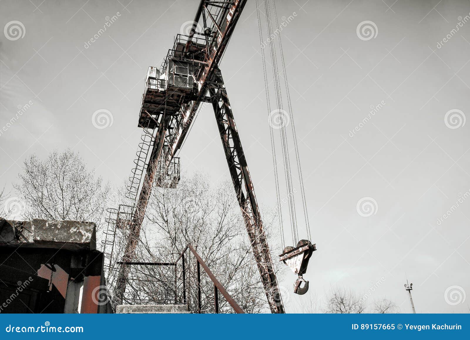 Rusty crane on rails stock image. Image of lonely, background - 89157665