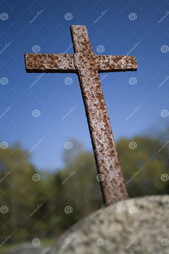 Rusty Cross stock image. Image of sunshine, religion - 12133365