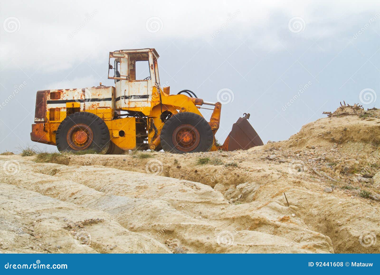 Rusty digger editorial stock photo. Image of machine - 92441608