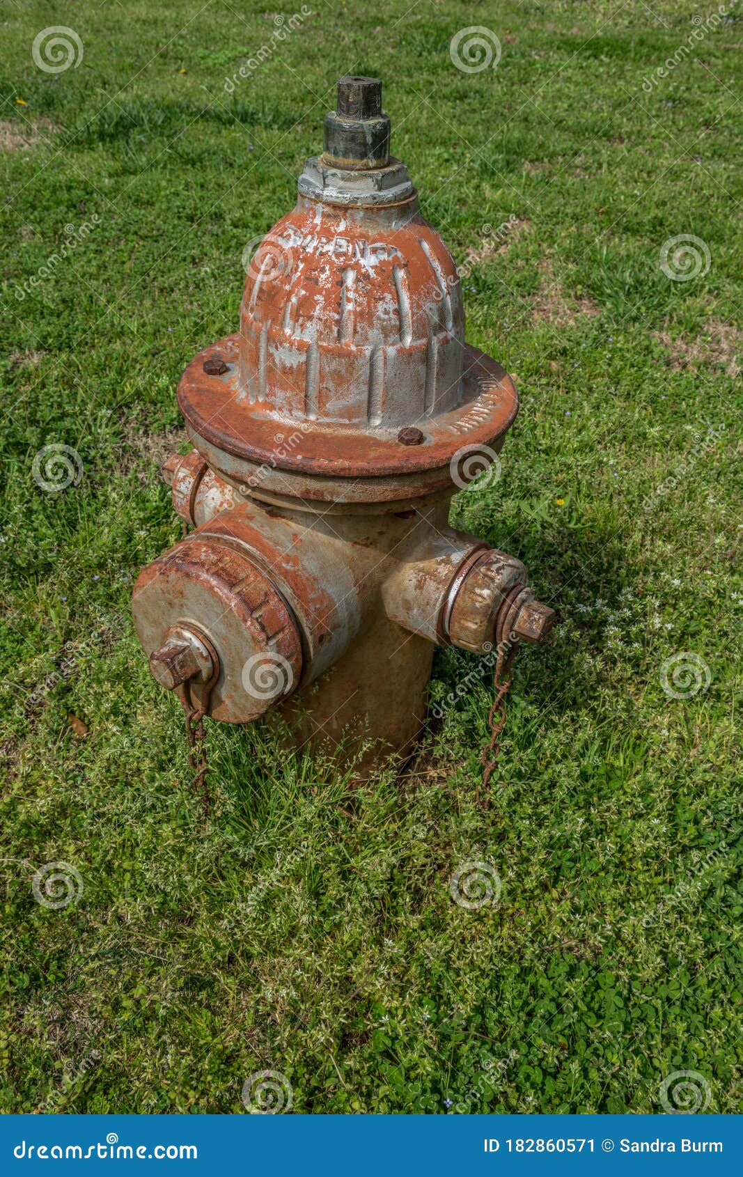 Rusty fire hydrant stock image. Image of pressure, fire - 182860571