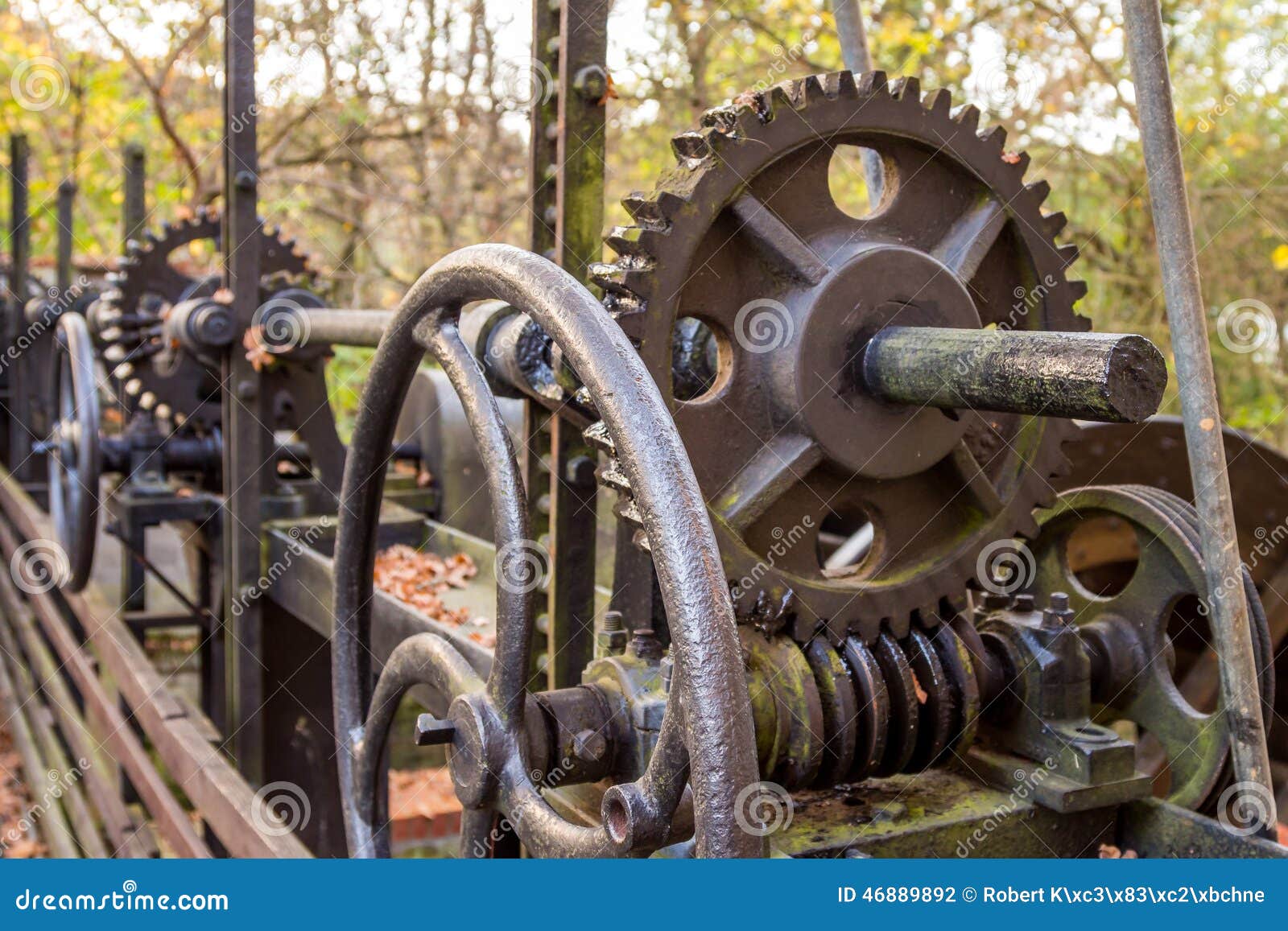 Rusty Gear Wheel stock photo. Image of mechanics, machine - 46889892