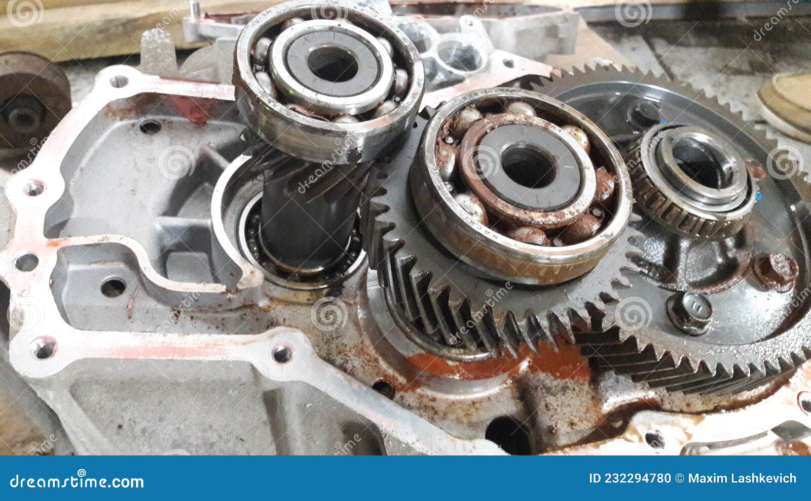 Rusty Gearbox, Gears, Bearings Stock Photo - Image of engine, metal ...