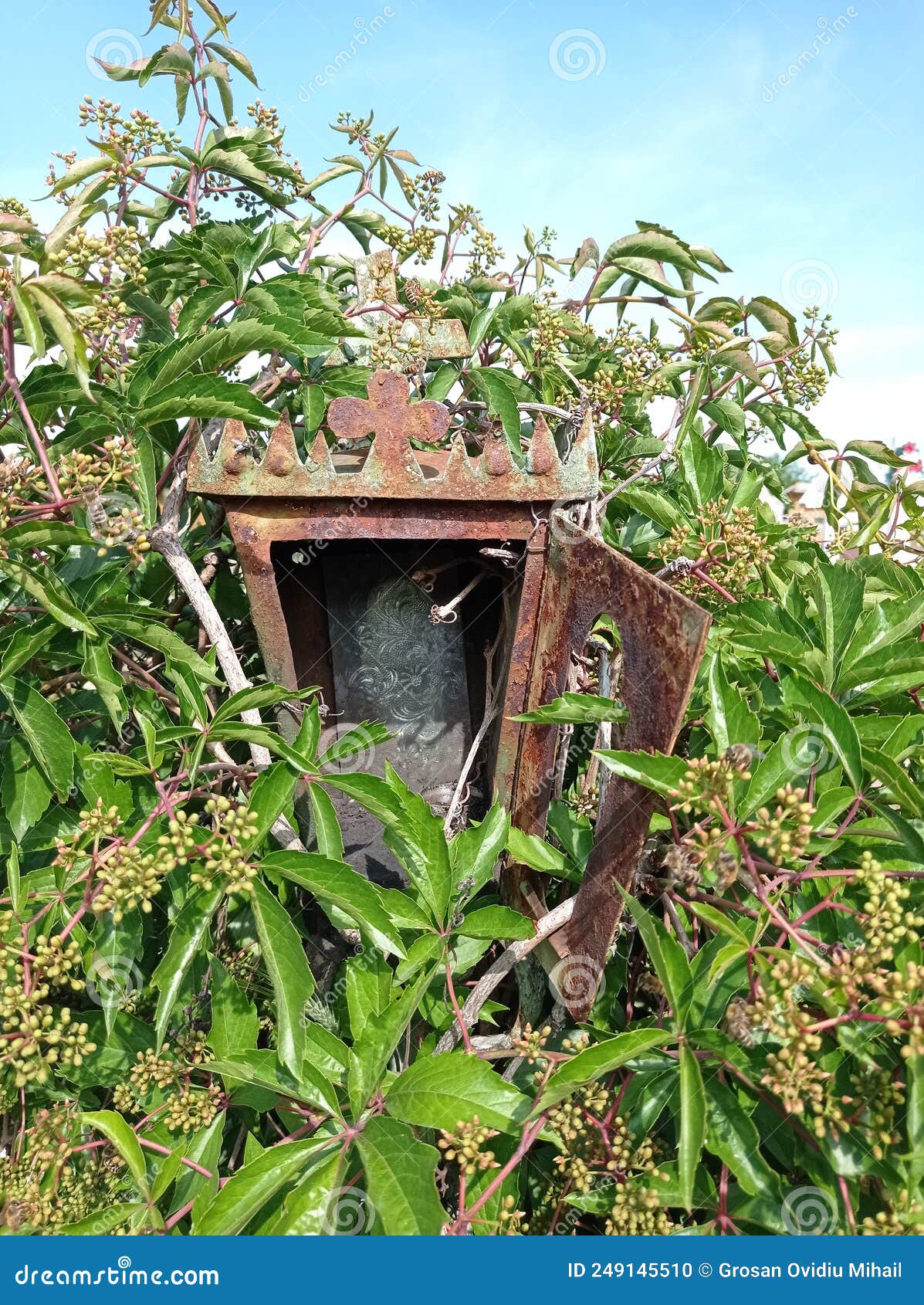 Rusty Graveyard Lamp in a Cemetery Stock Photo - Image of monument ...