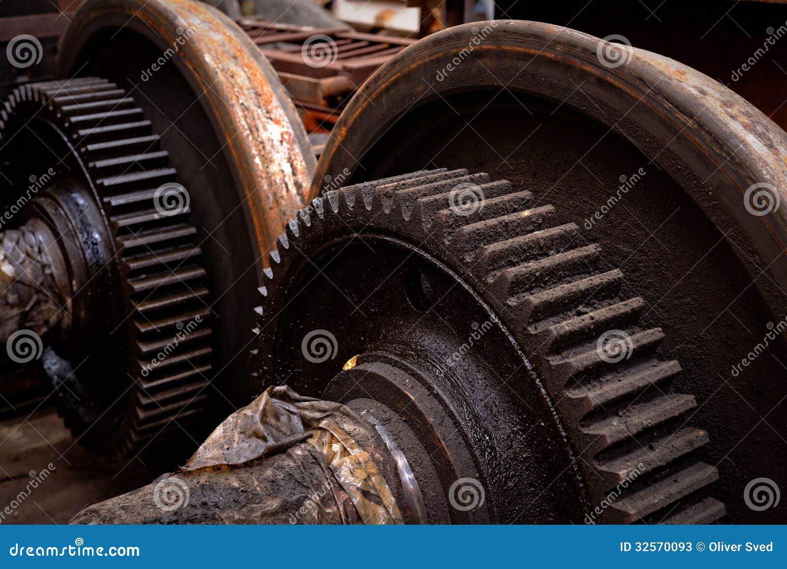 Rusty Industrial Machine Parts Stock Image - Image of grunge, circle ...