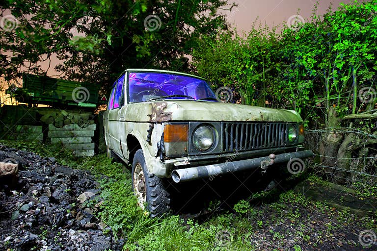 Rusty land rover stock image. Image of derelict, farm - 24882499
