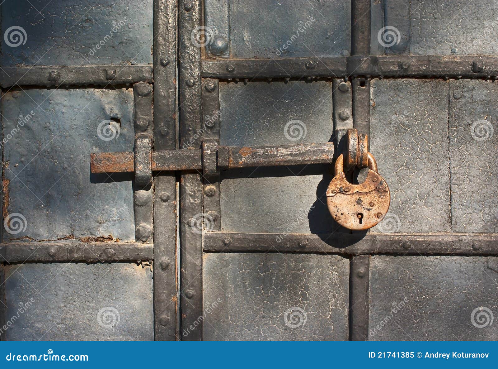 Rusty lock stock image. Image of background, iron, grating - 21741385
