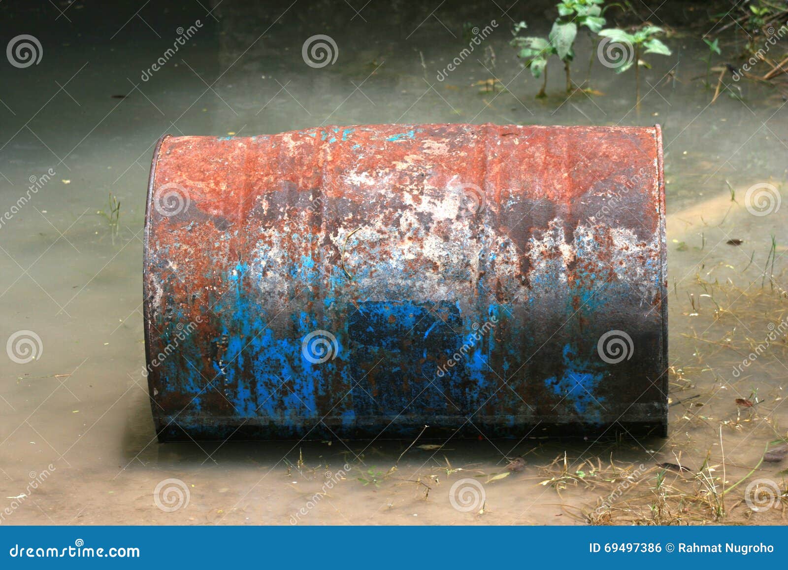 Rusty metal barrel stock photo. Image of garbage, ecology - 69497386