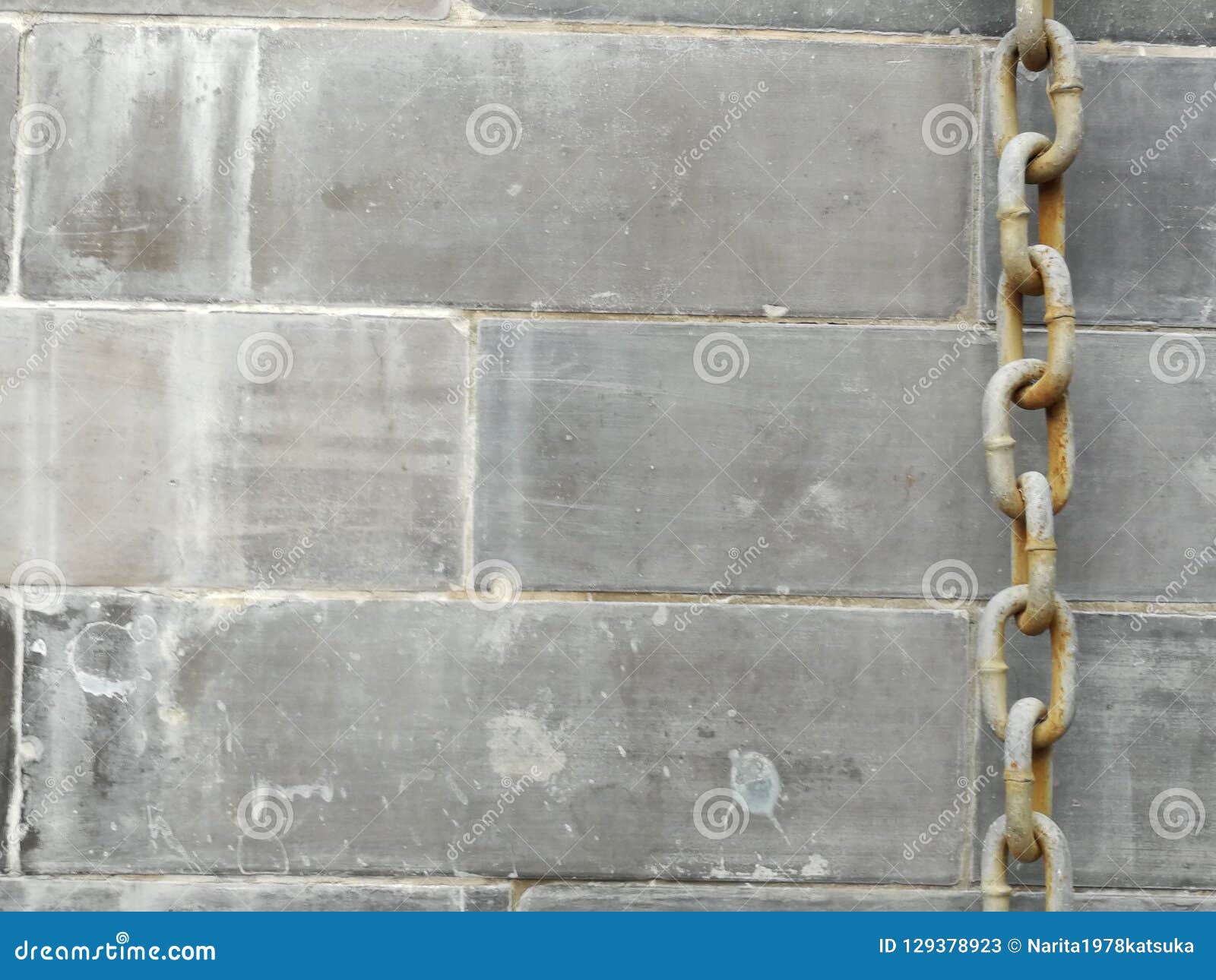 Old Rusty Metal Chain , Rust Wires with Zinc Rust Backgroundrusty Metal ...