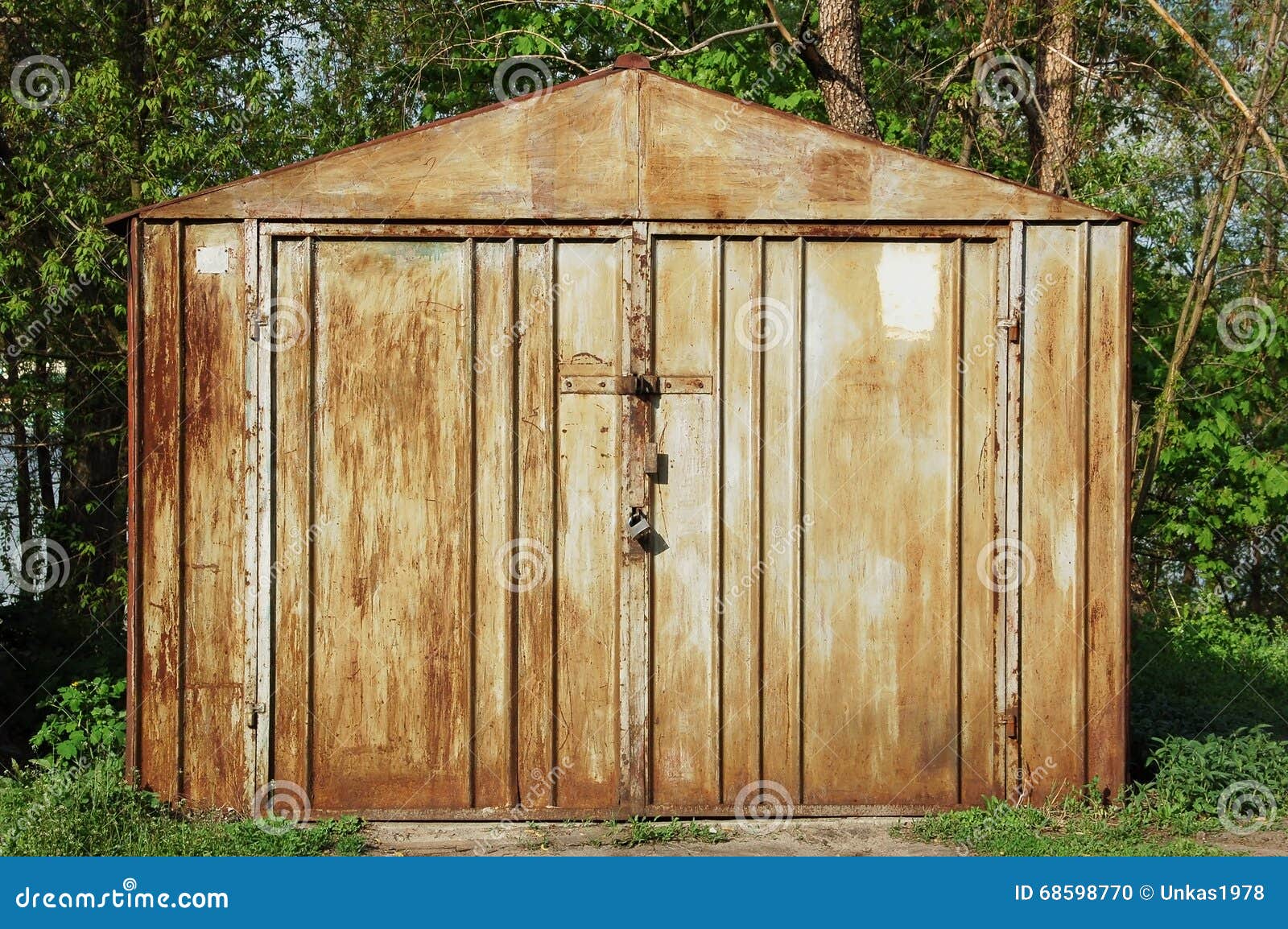 Rusty metal garage stock photo. Image of abstract, outdoors - 68598770