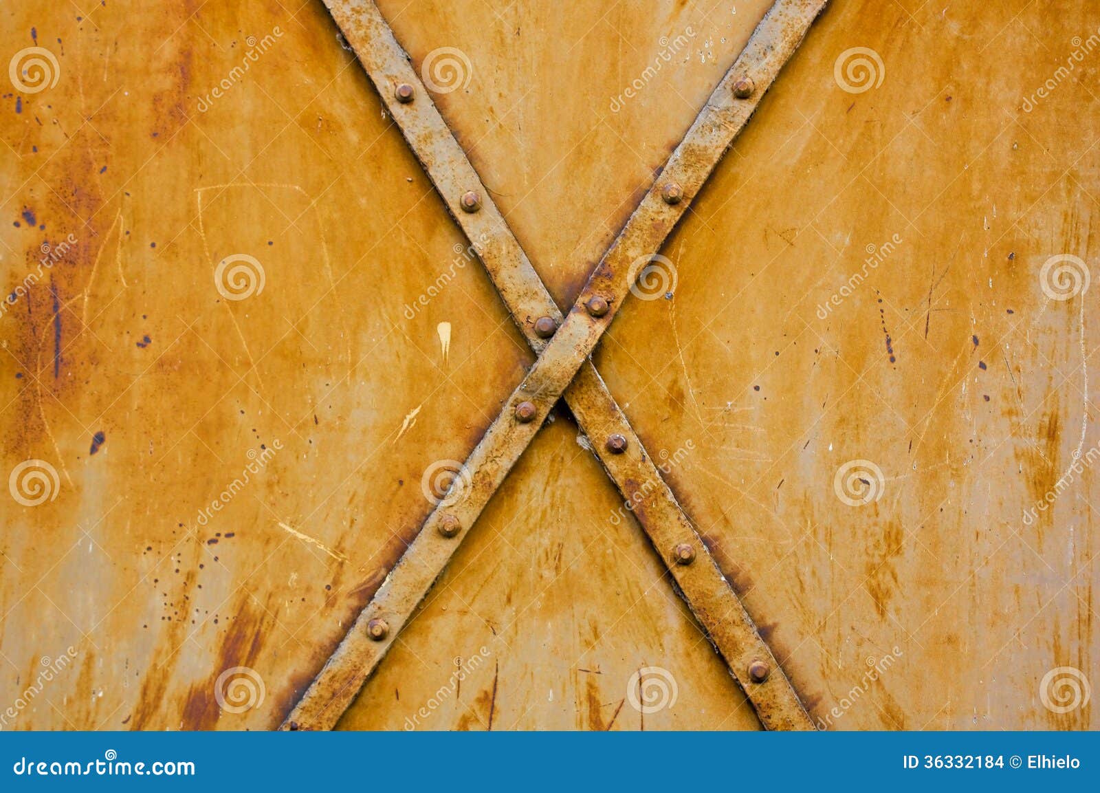 Rusty metal gates stock photo. Image of pattern, metal - 36332184