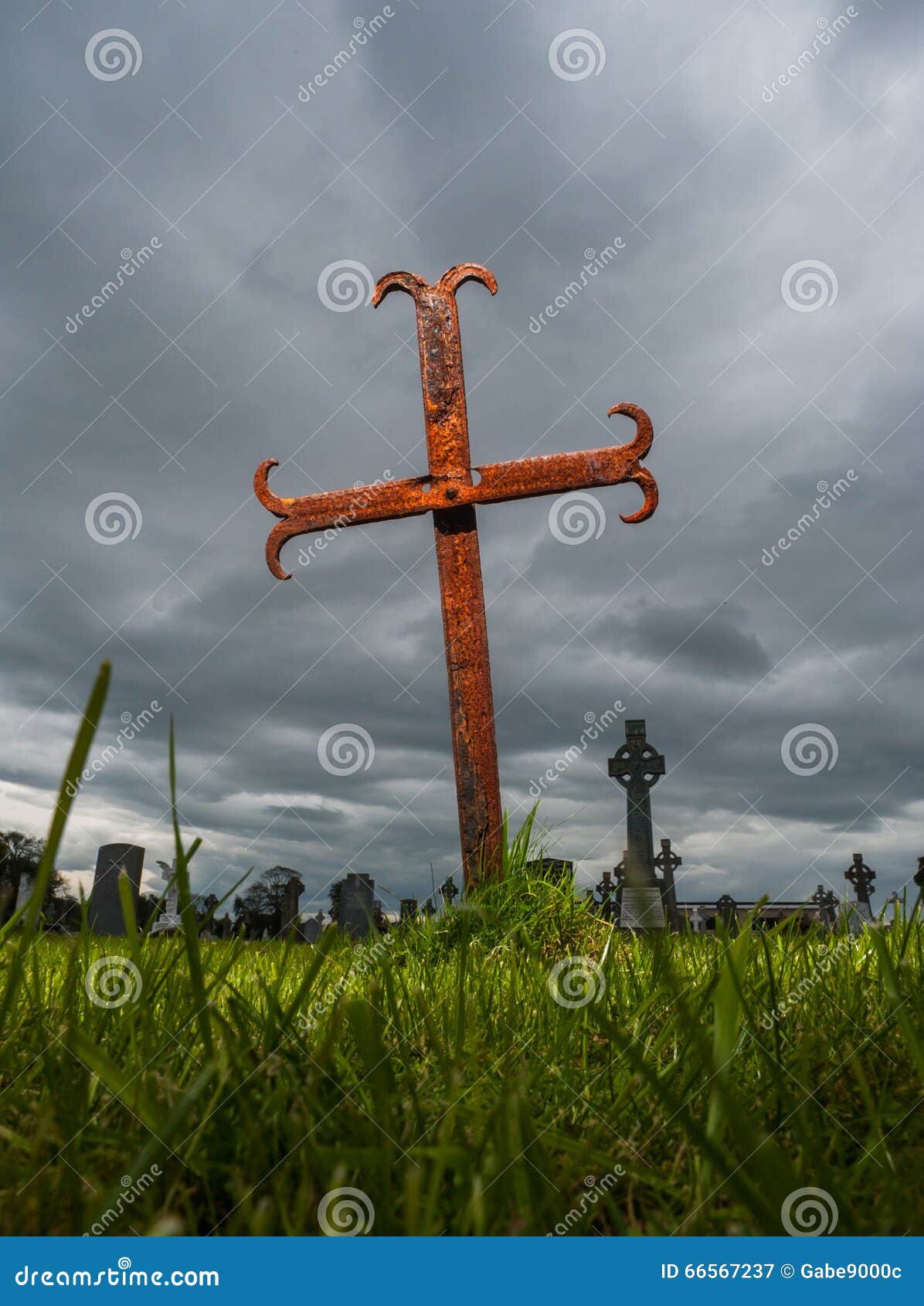 Rusty Metal Grave Marker Background Stock Image - Image of graveyard ...