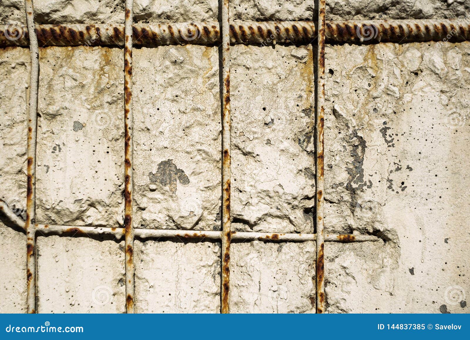 Rusty Metal Mesh in the Wall Stock Image - Image of rough, reinforcing ...