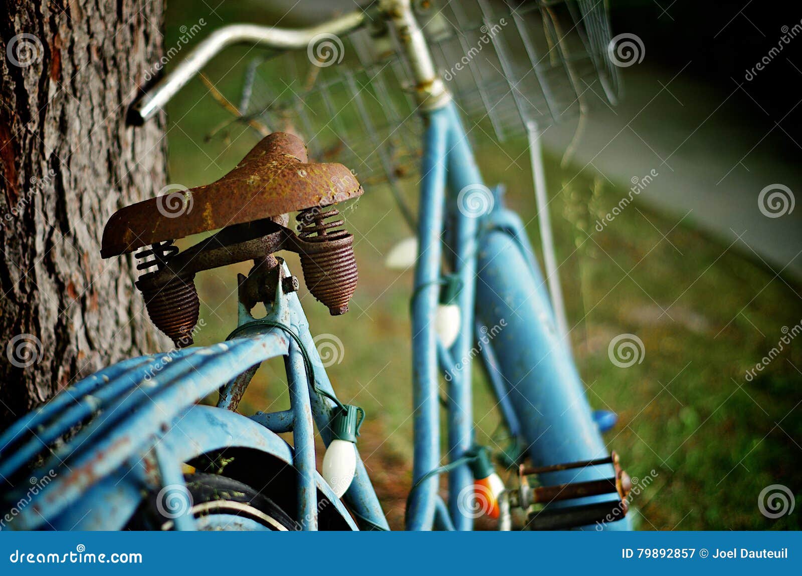 Rusty Old Blue Bicycle stock image. Image of leaning - 79892857