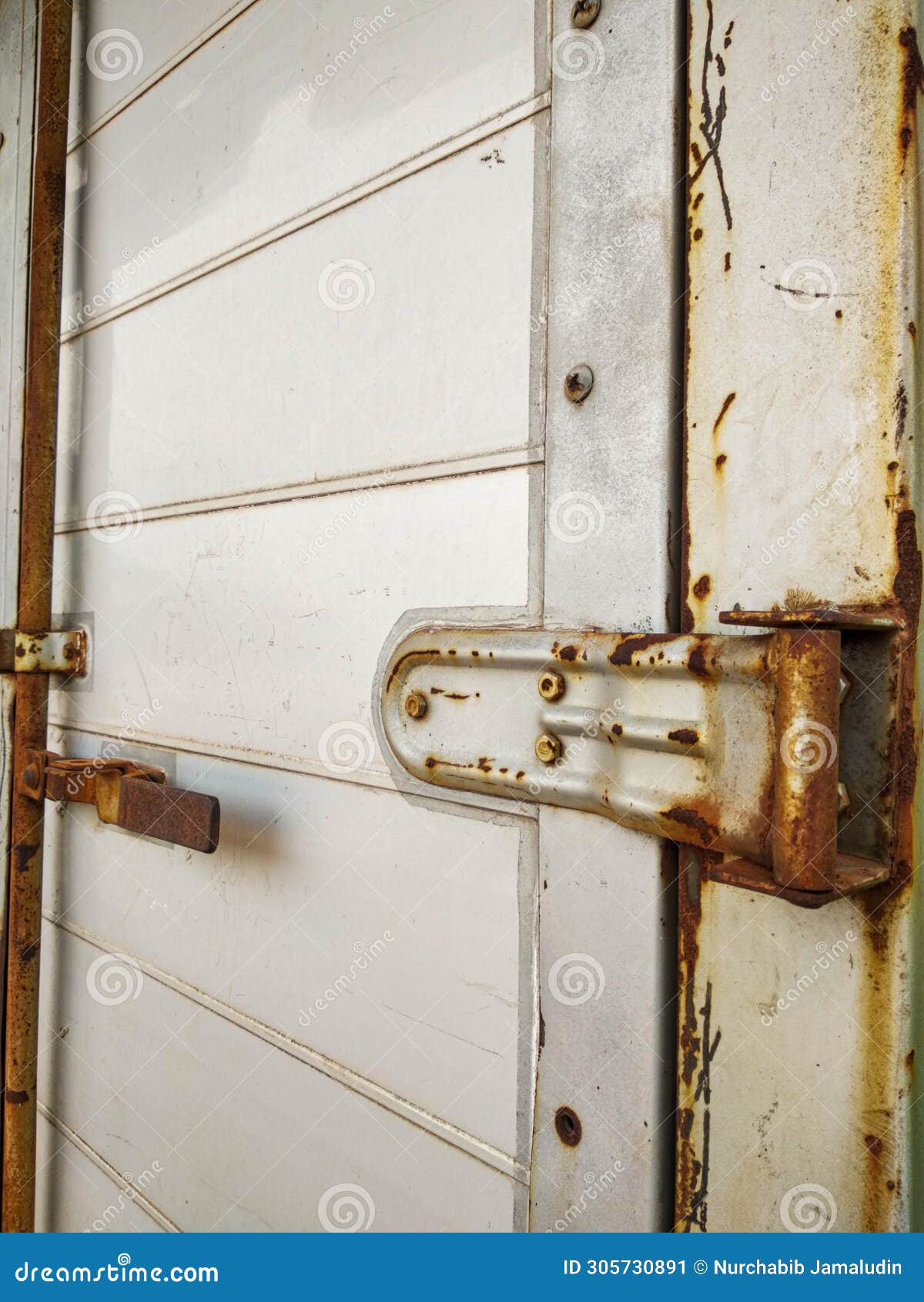 Rusty Old Cargo Container Doors Stock Image - Image of rusty ...