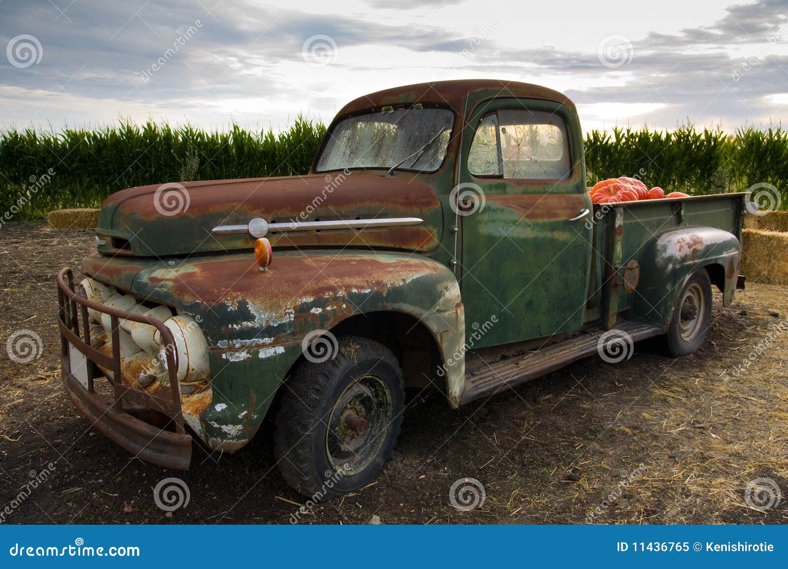 Rusty old classic truck stock image. Image of rustic - 11436765