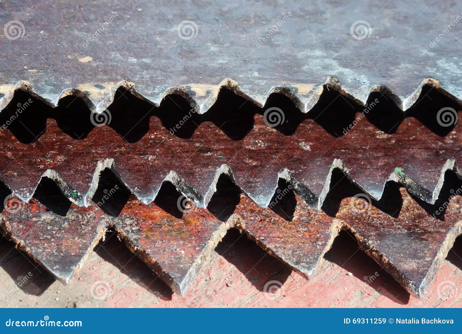 Rusty old metal teeth saws stock image. Image of isolated - 69311259
