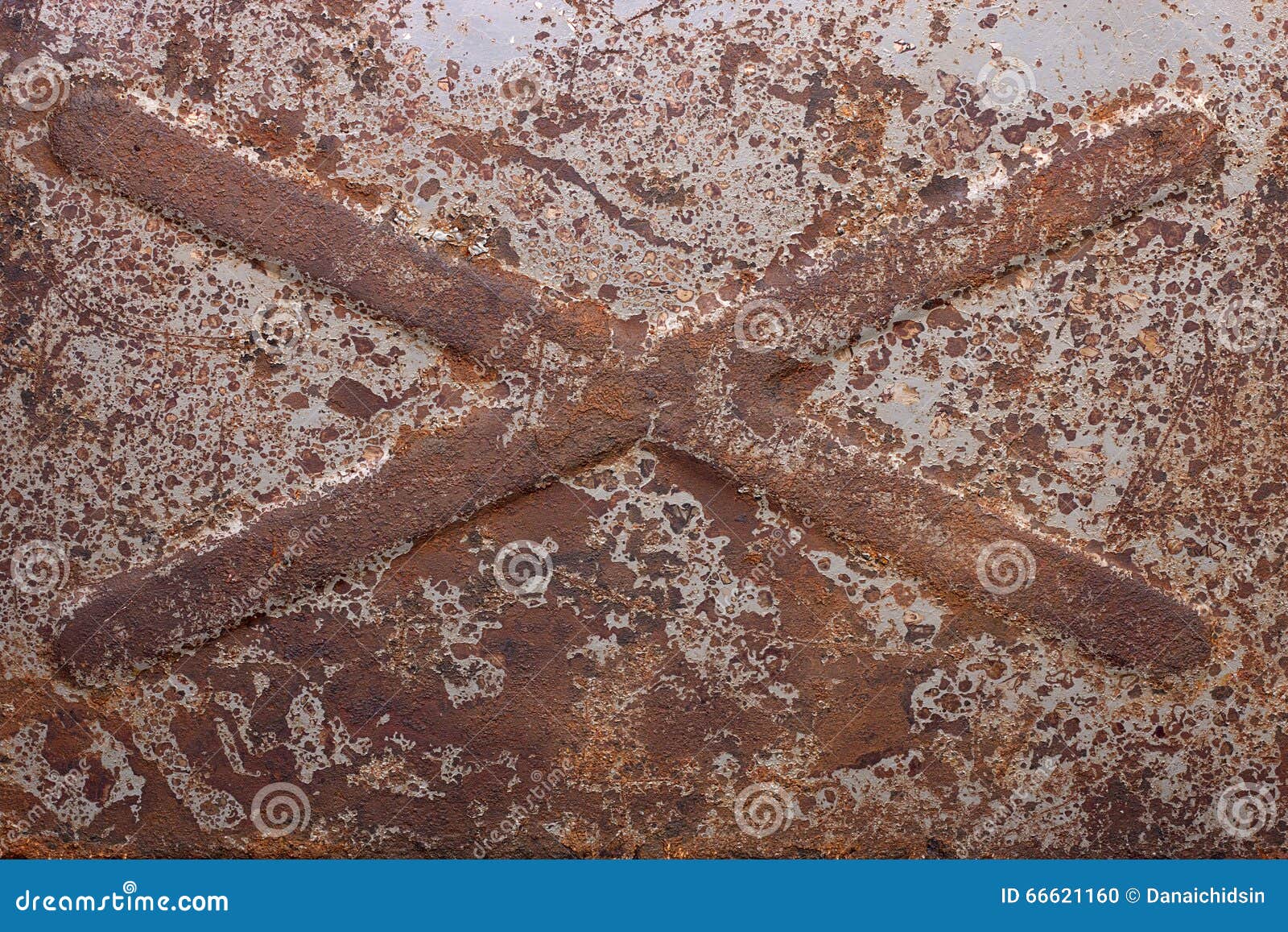 Rusty Old metal toolbox stock photo. Image of steel, object - 66621160