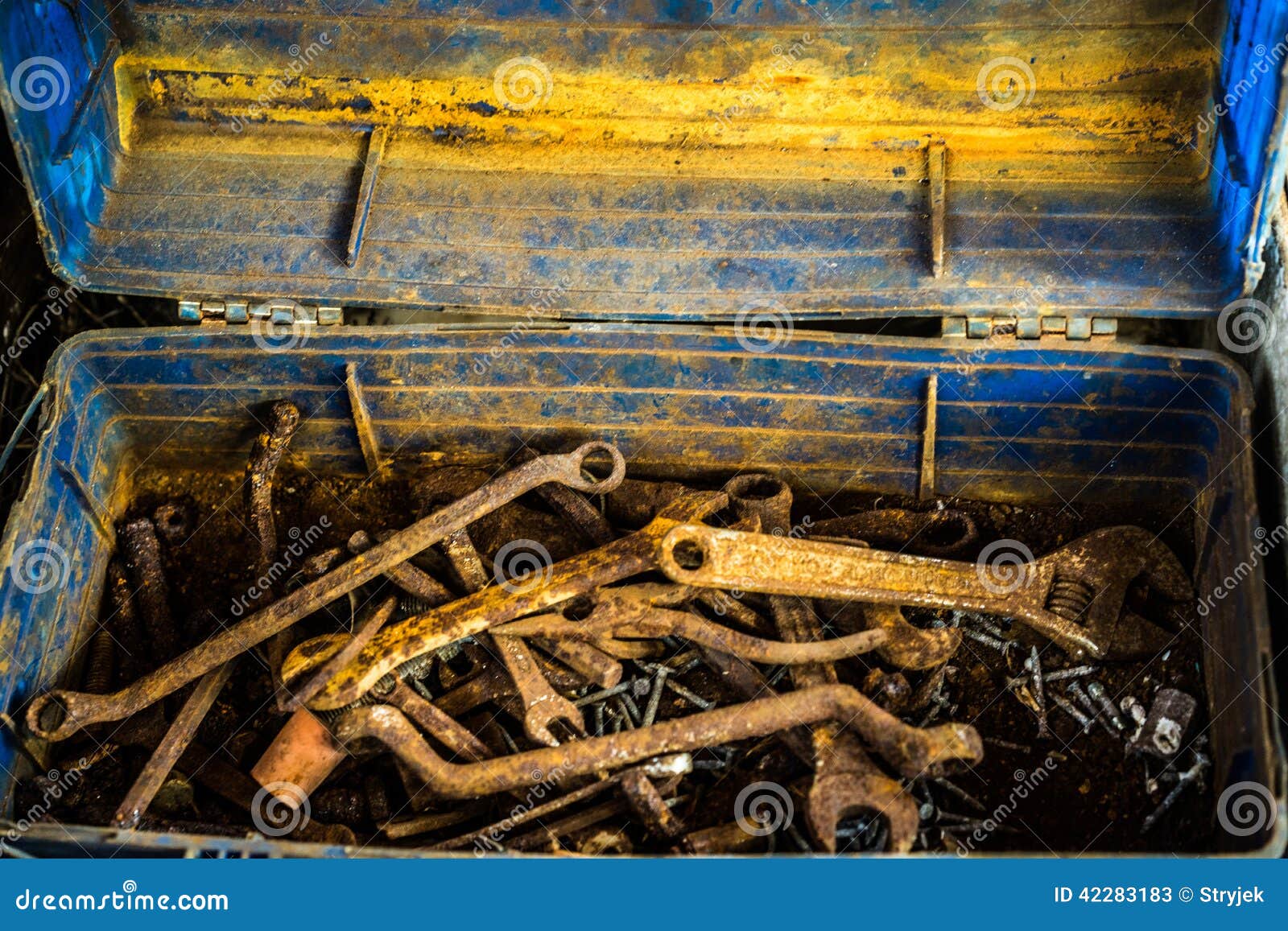 Rusty Old Tools Stock Image | CartoonDealer.com #42283183
