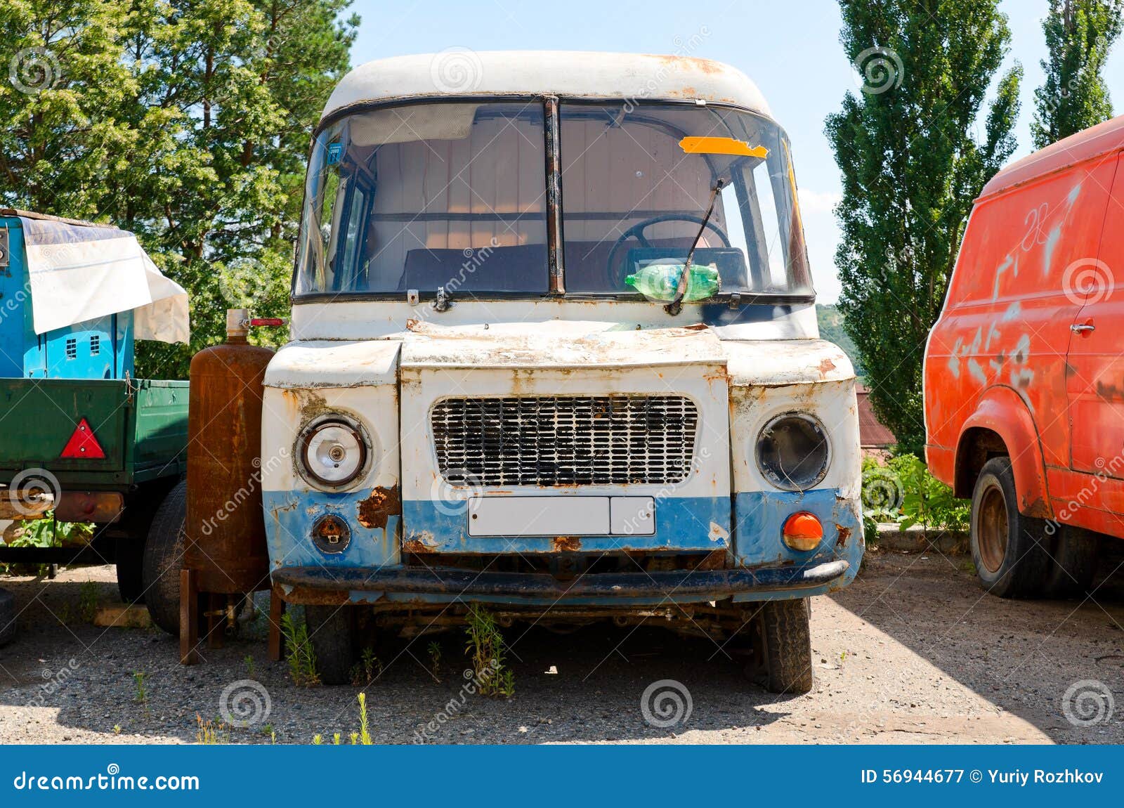 Rusty old van stock image. Image of technology, sunny - 56944677