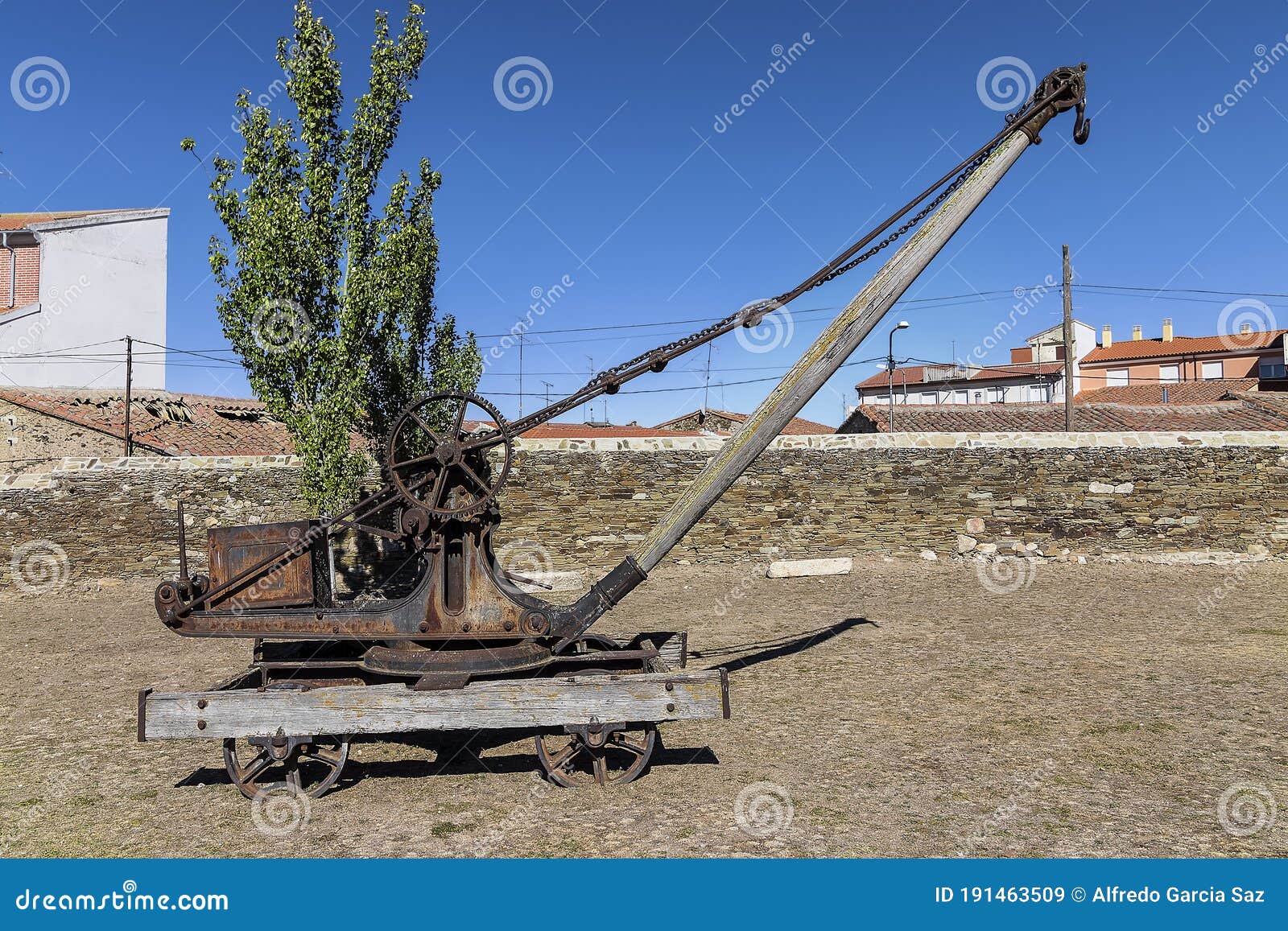 Rusty Old Winch Crane Used in a Stone Quarry Stock Image - Image of ...