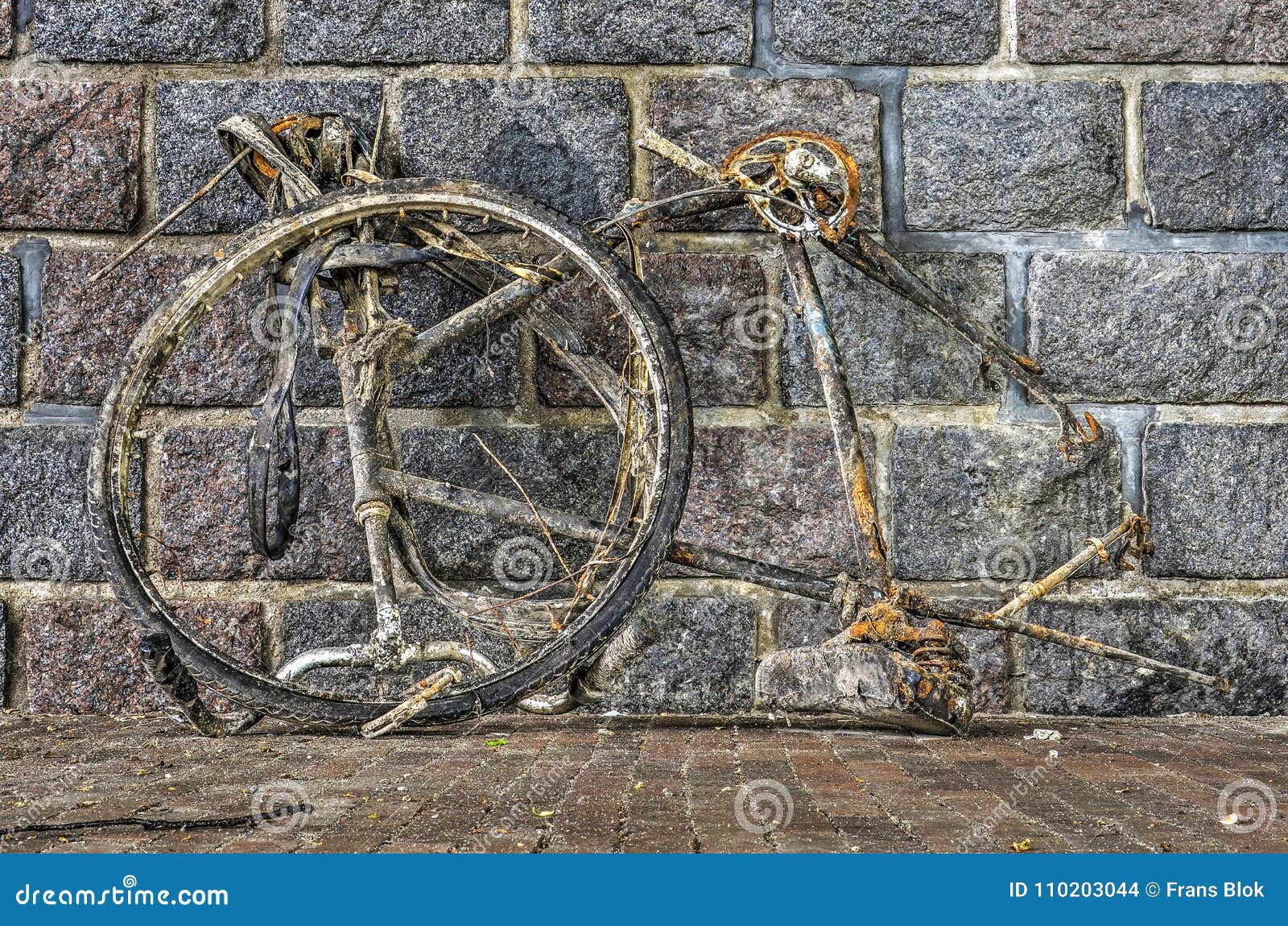 Rusty bicycle wreck stock photo. Image of wheel, bicycling - 110203044