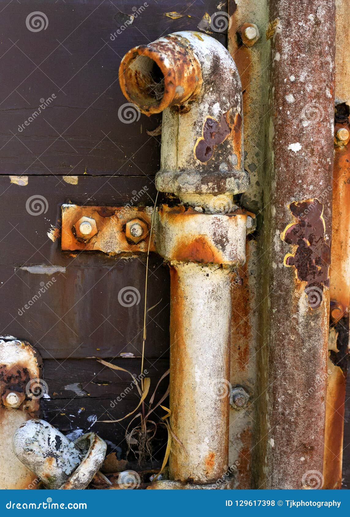Rusty pipe, drainpipe, stock photo. Image of bolt, conduit - 129617398