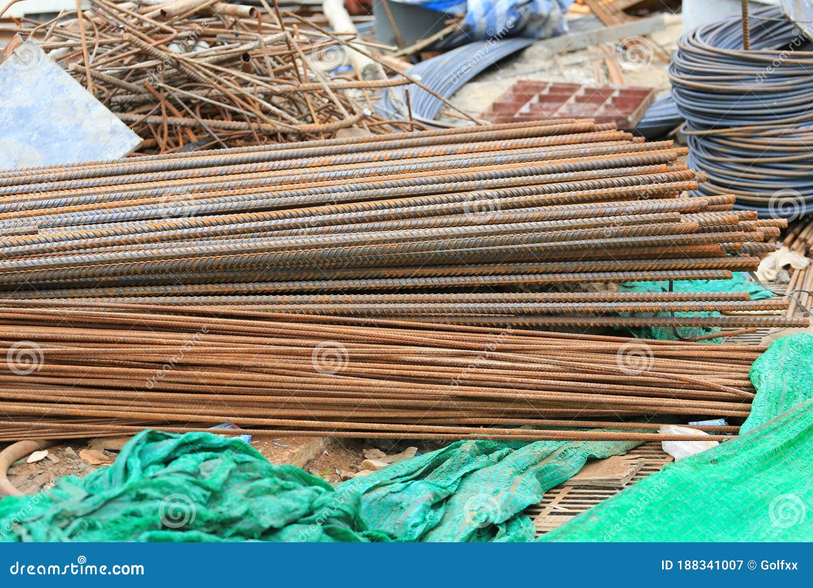 Rusty Reinforcing Steel Bar Background. Rebar for Concrete Construction ...