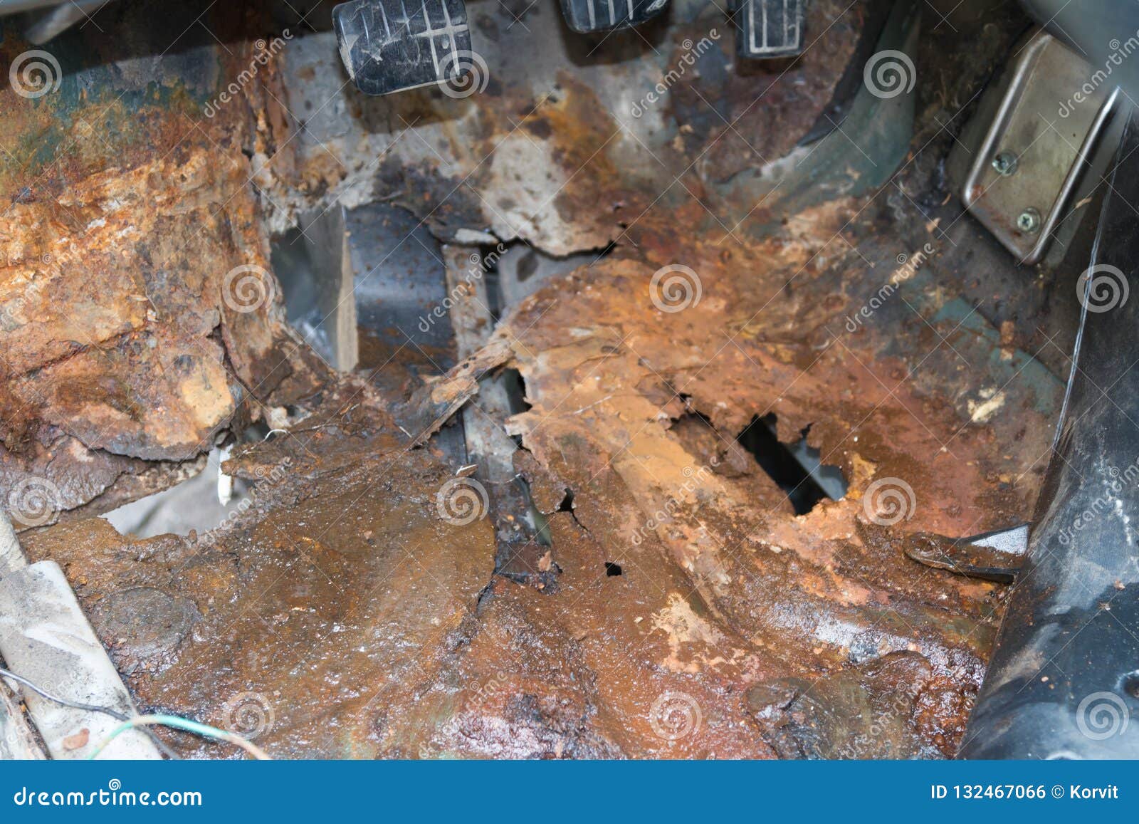 Rusty rotten car stock photo. Image of dirty, paint - 132467066