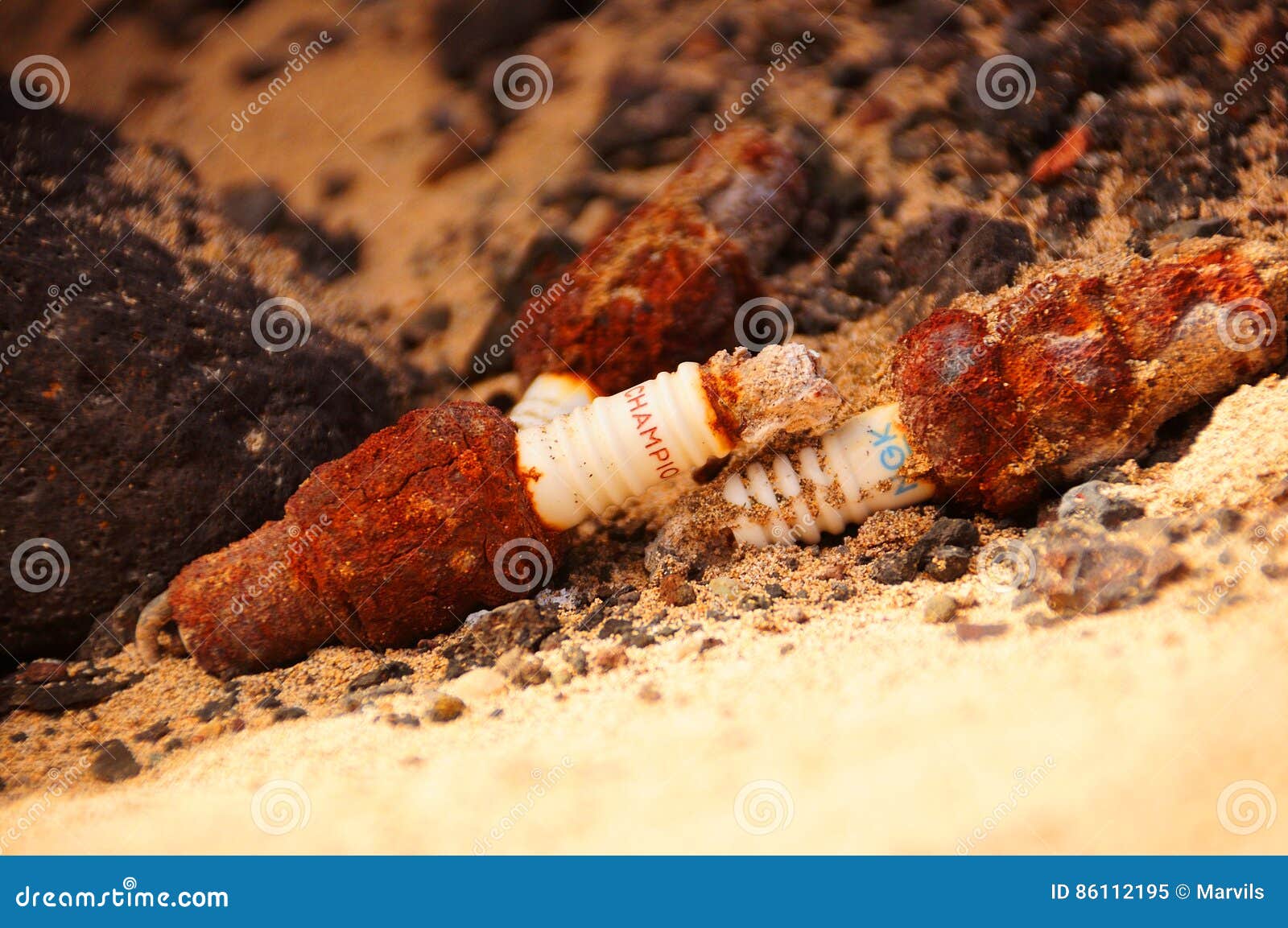 Rusty spark plugs editorial image. Image of outdoors - 86112195