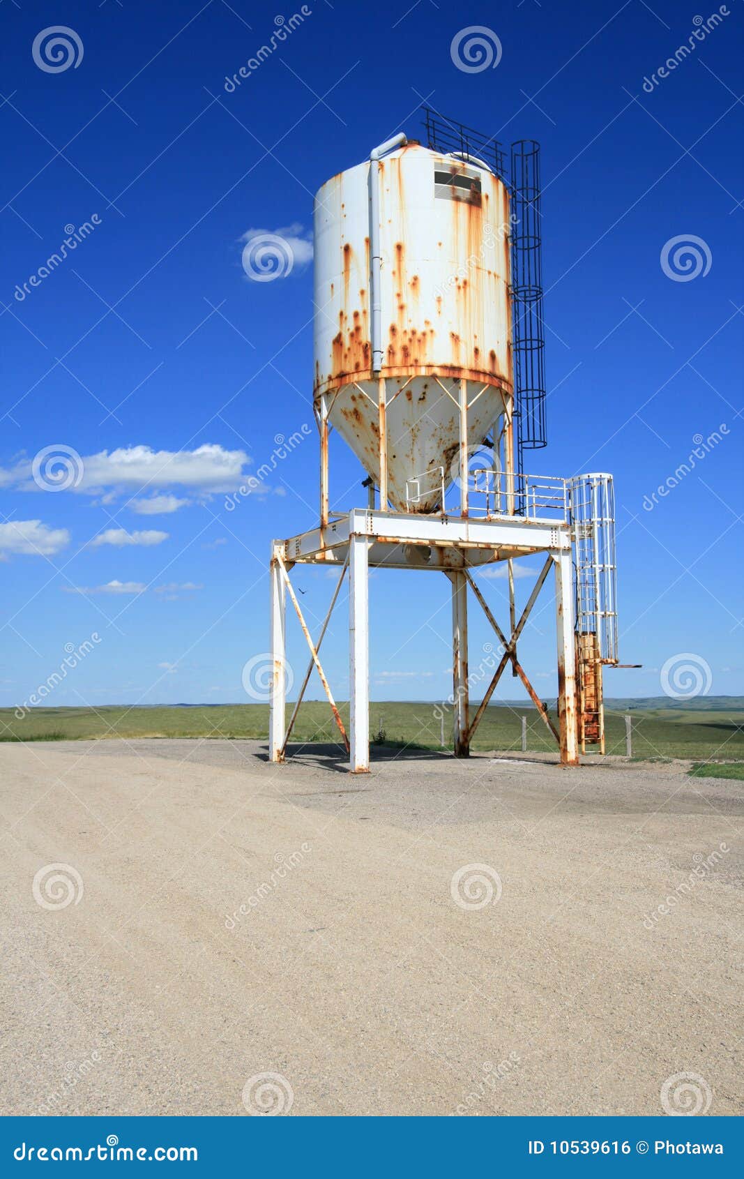Rusty Steel White Hopper stock photo. Image of white - 10539616