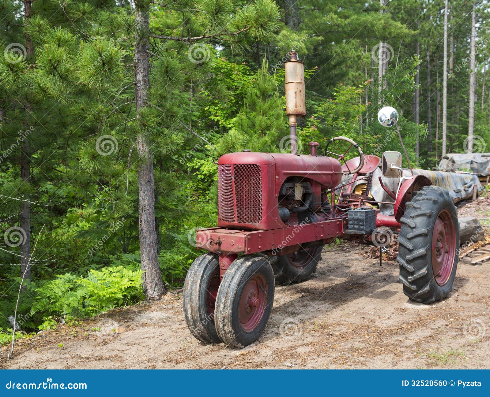Rusty tractor stock photo. Image of equipment, rusty - 32520560