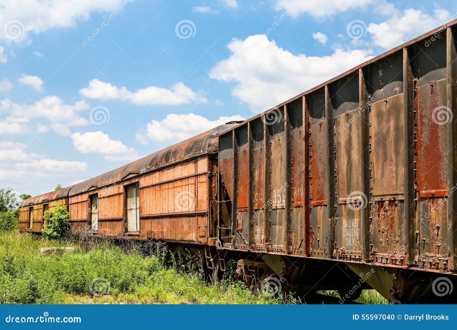 Rusty Train Cars Curving Anziano Fotografia Stock - Immagine di vapore ...