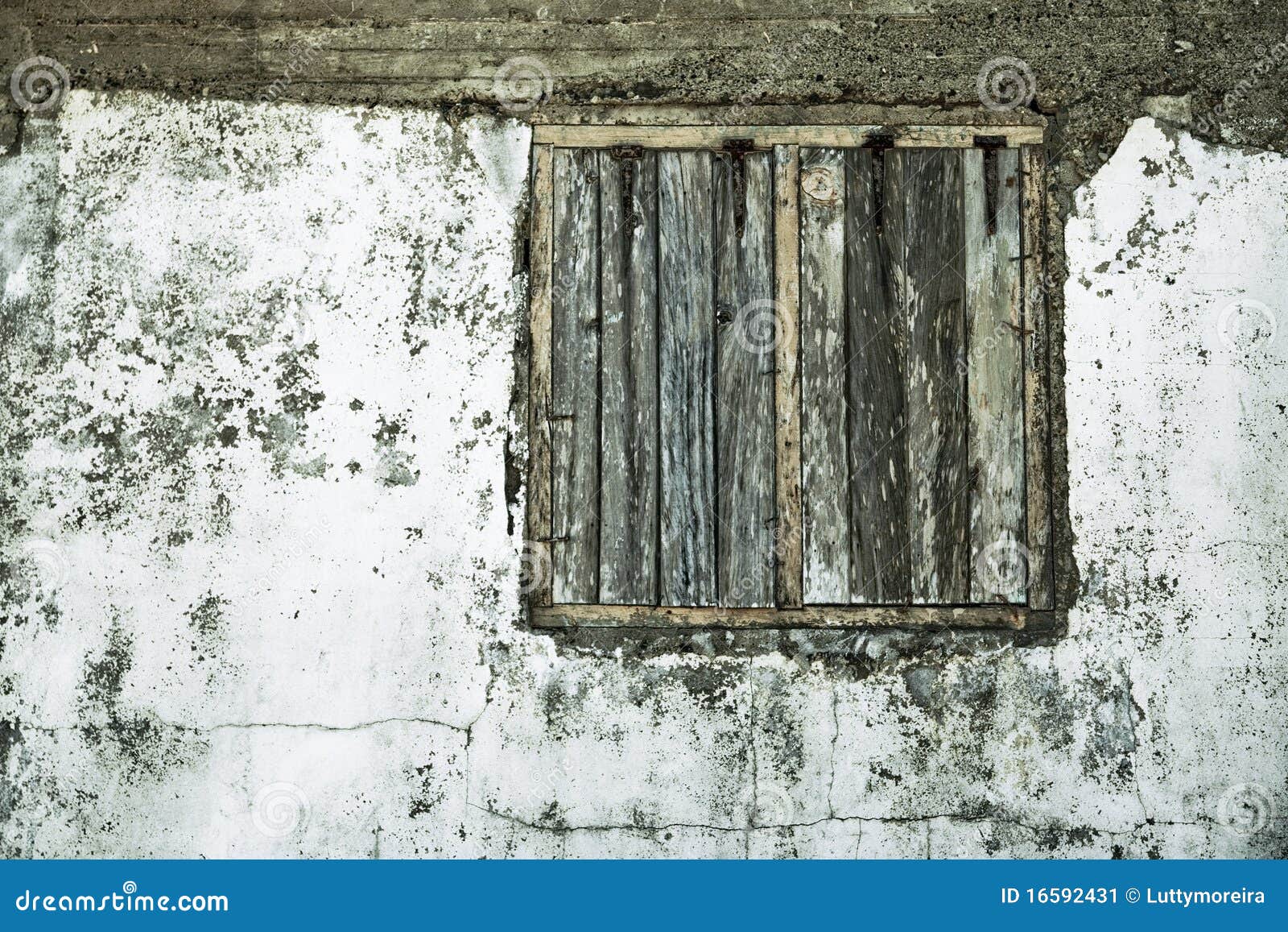 Rusty Window stock image. Image of cracks, brick, square - 16592431