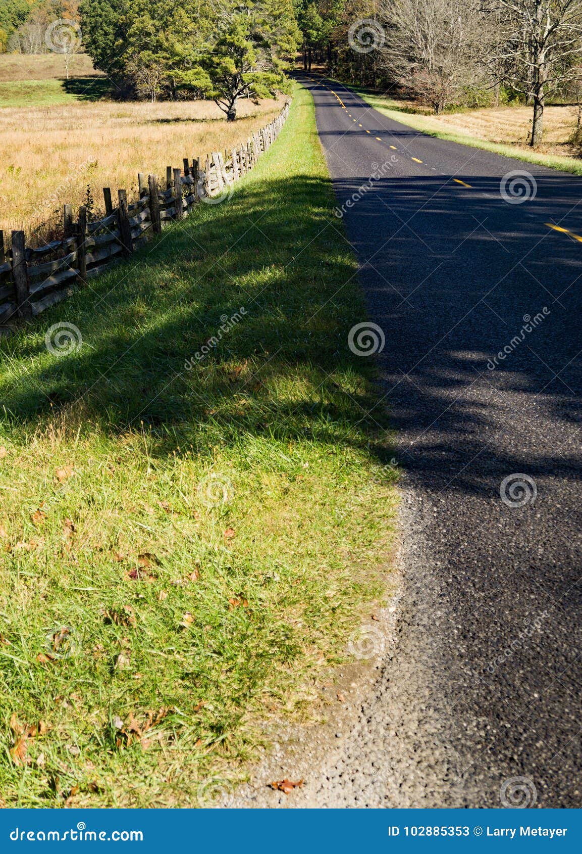 Ruta verde azul de Ridge foto de archivo editorial. Imagen de conducir ...