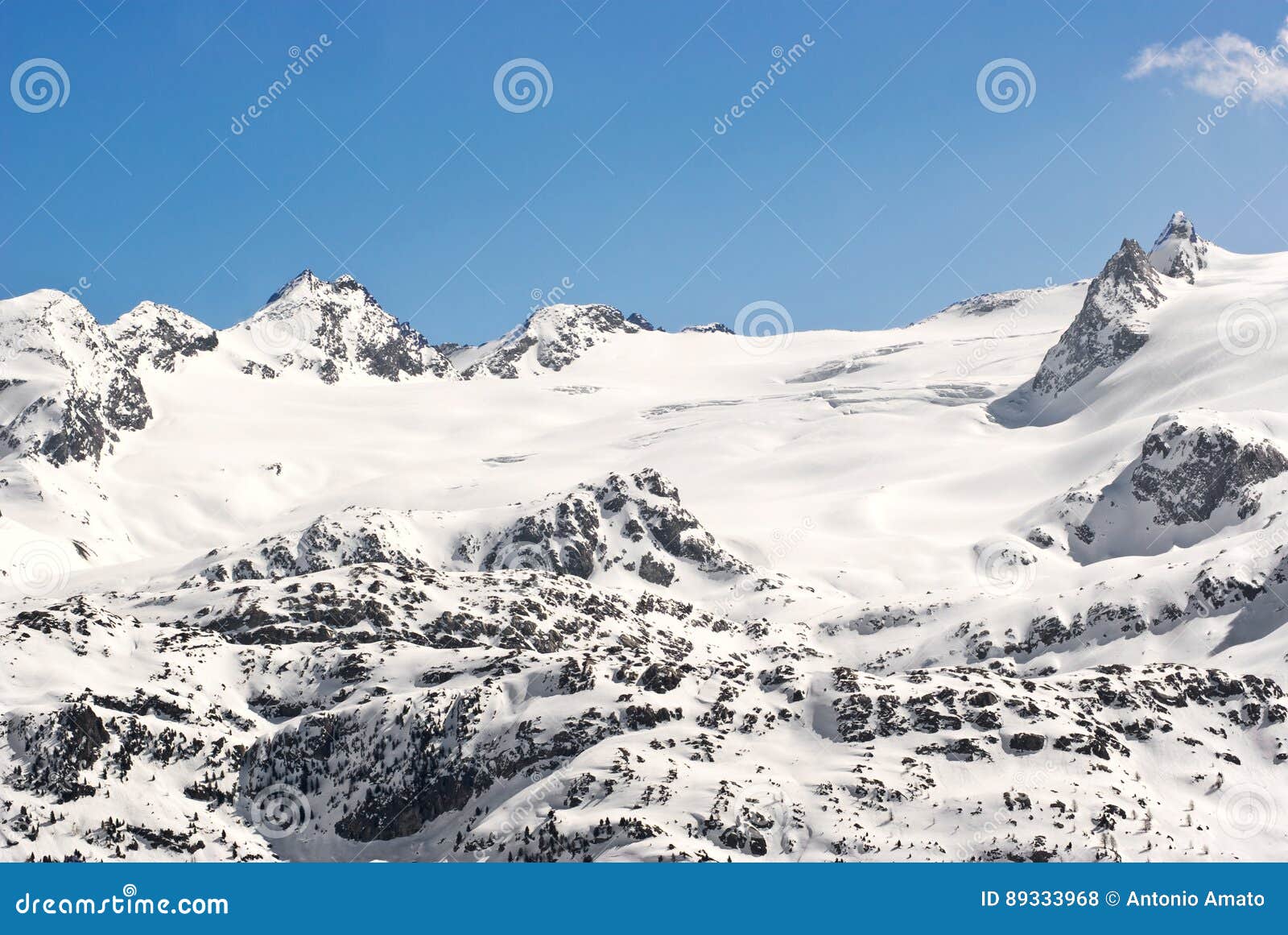 Rutor Glacier stock photo. Image of cable, bianco, glacier - 89333968