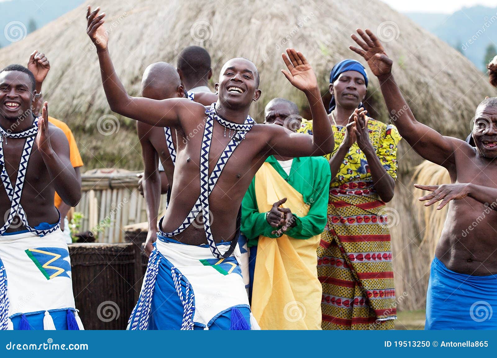 Rwanda Dancers in the Village Editorial Image - Image of ceremonies ...