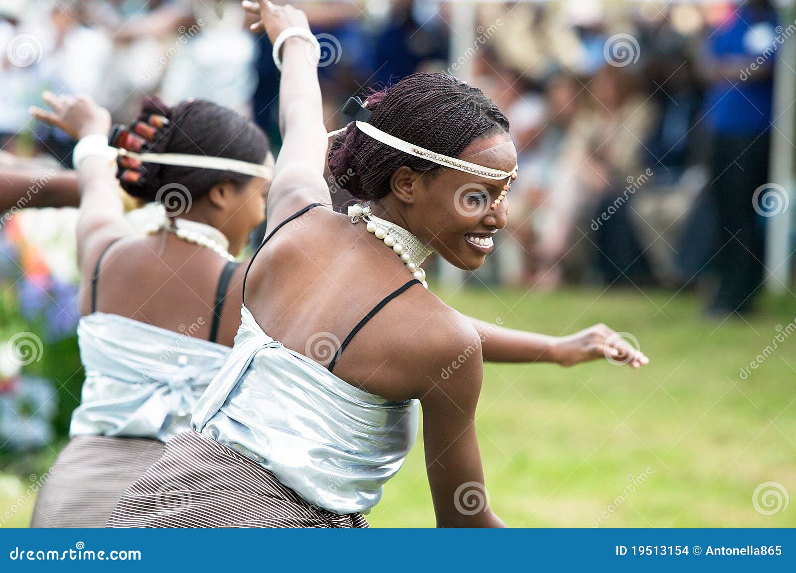 Rwandan dance editorial stock image. Image of festival - 19513154