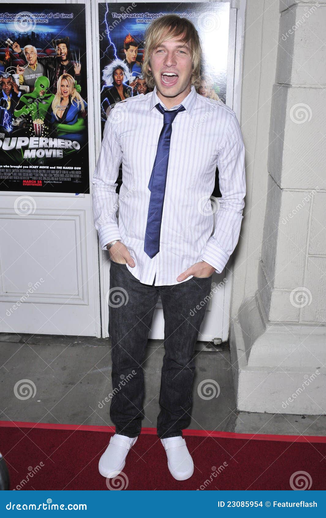 Ryan Hansen editorial stock image. Image of movie, smith - 23085954